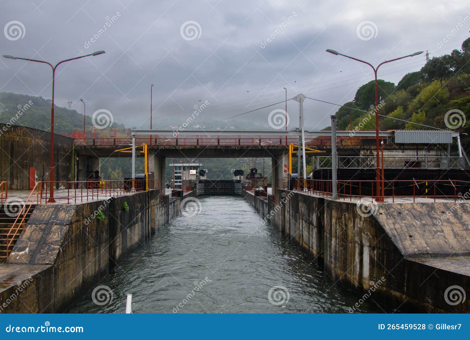 Lock located on the Douro stock photo. Image of water - 265459528