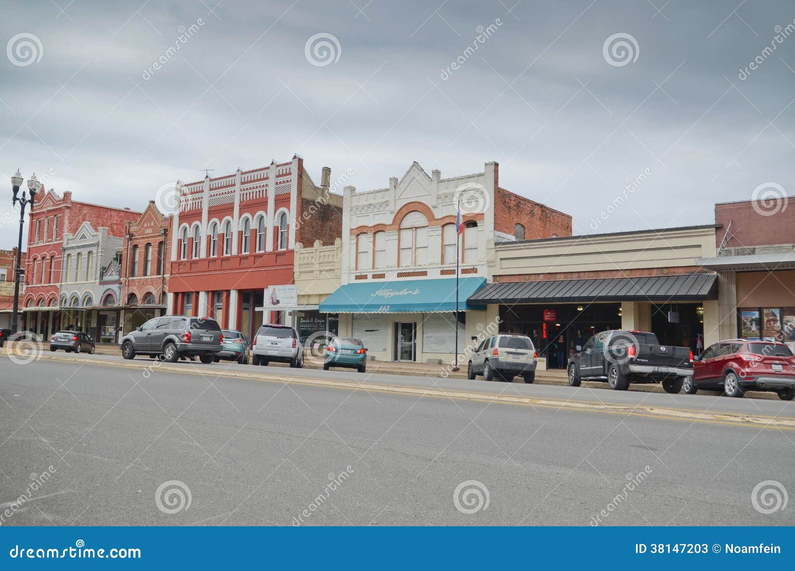 Lockhart Texas editorial stock photo. Image of urban - 38147203