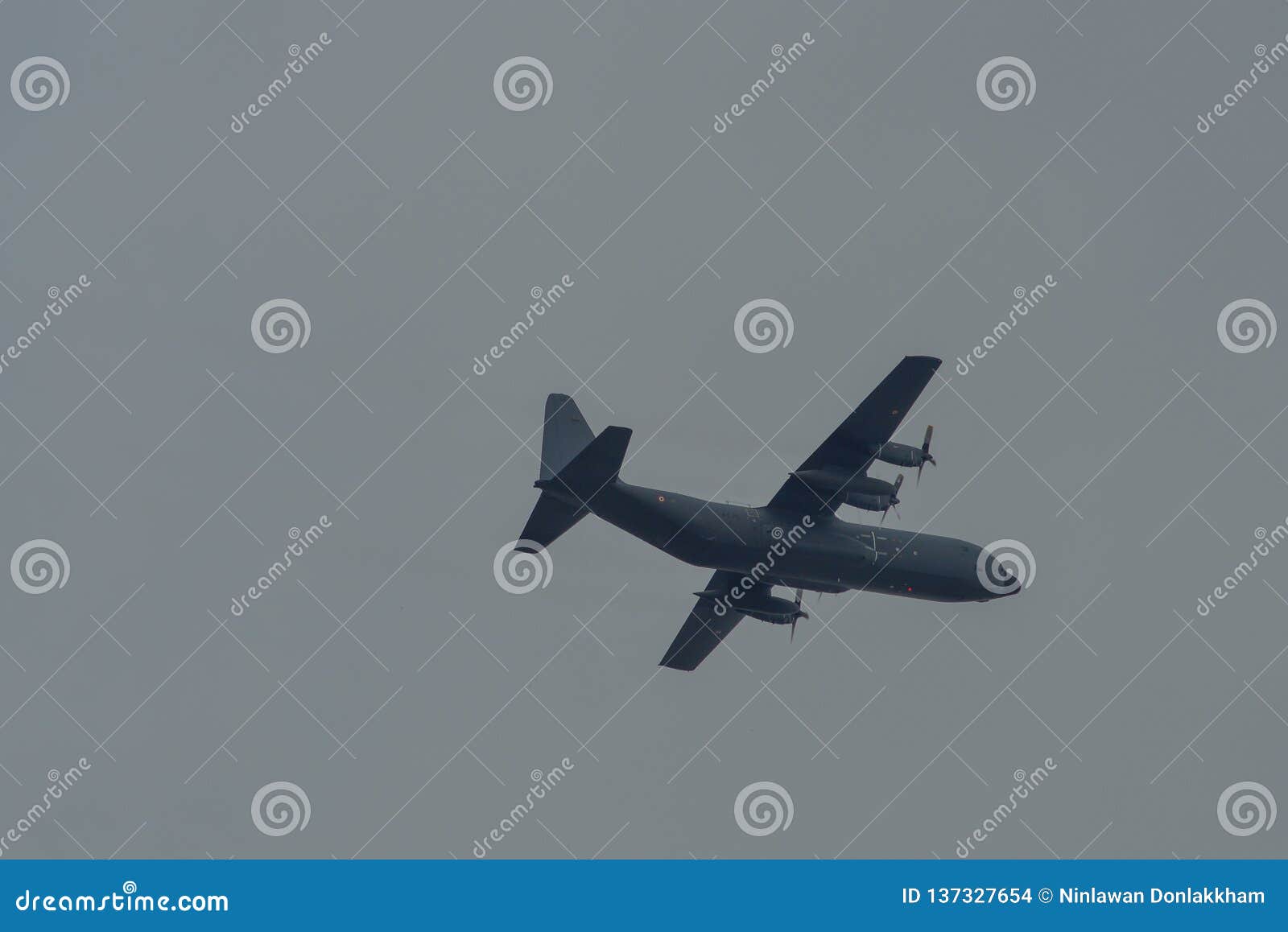 Lockheed C-130H-30 Hercules Flygplan Redaktionell Fotografering för ...