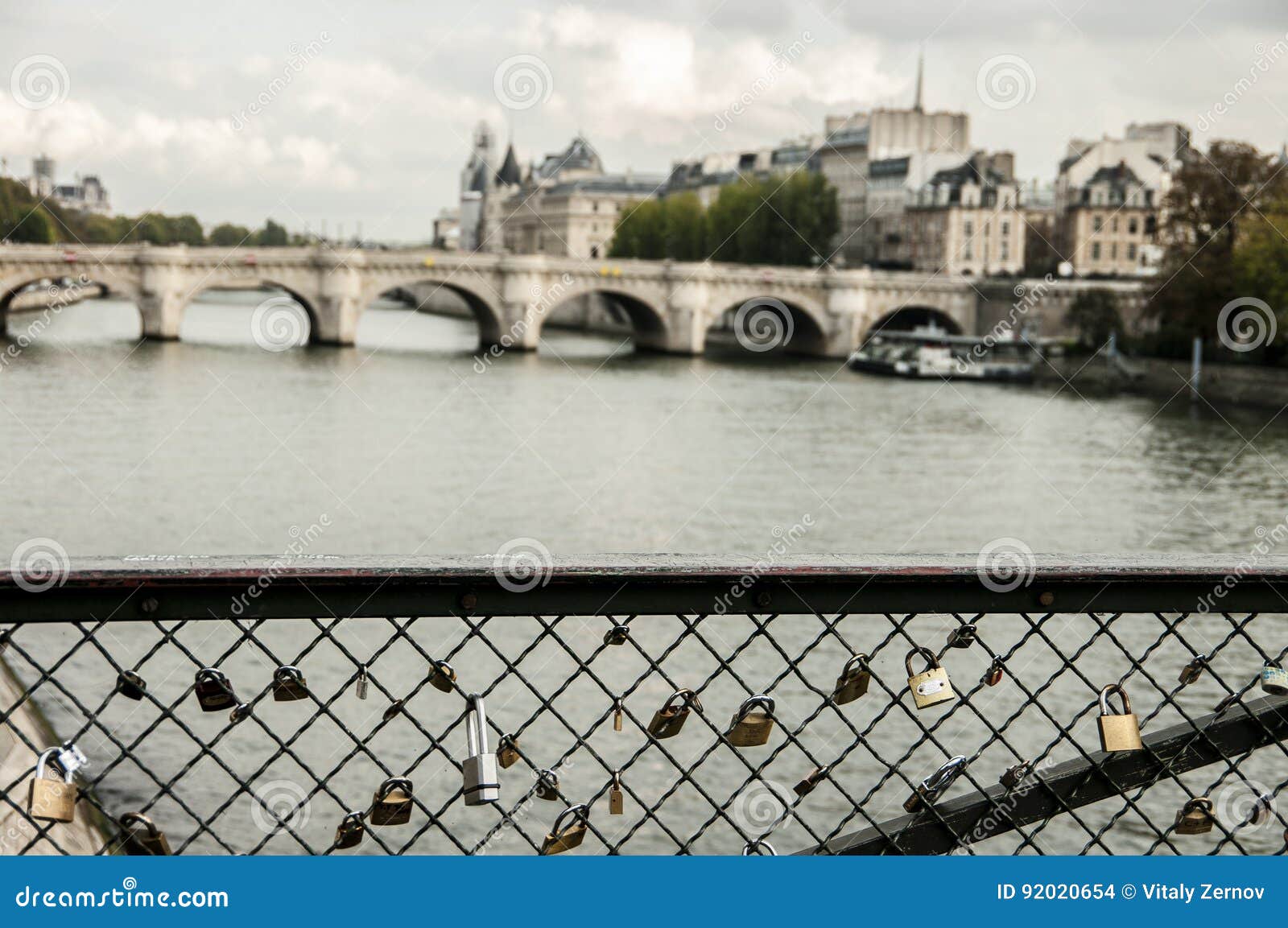 Locks that Hang on the Railing on the Bridge Over the Seine Stock Photo ...
