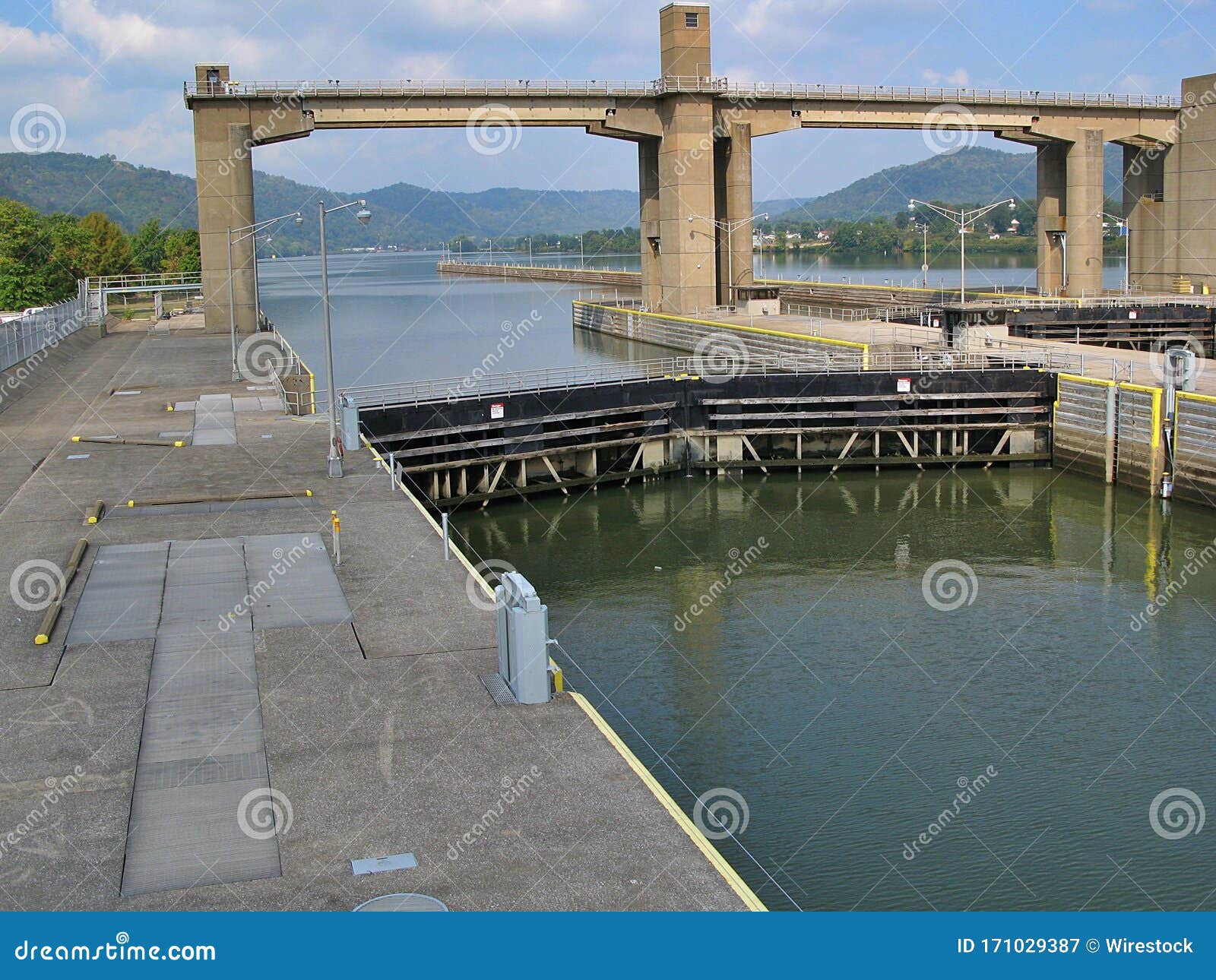 Locks on the Ohio River stock image. Image of lock, landmark - 171029387