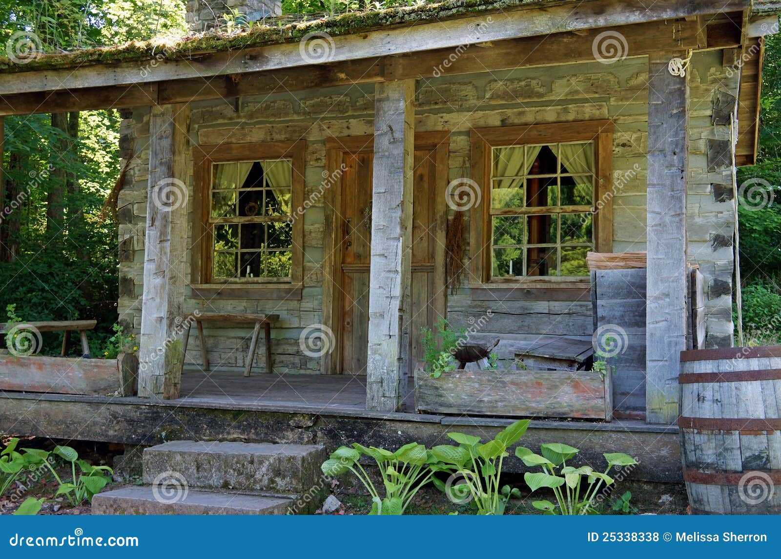Primitive Cabin, Winter Scenic, Cumberland Gap National Park Stock ...
