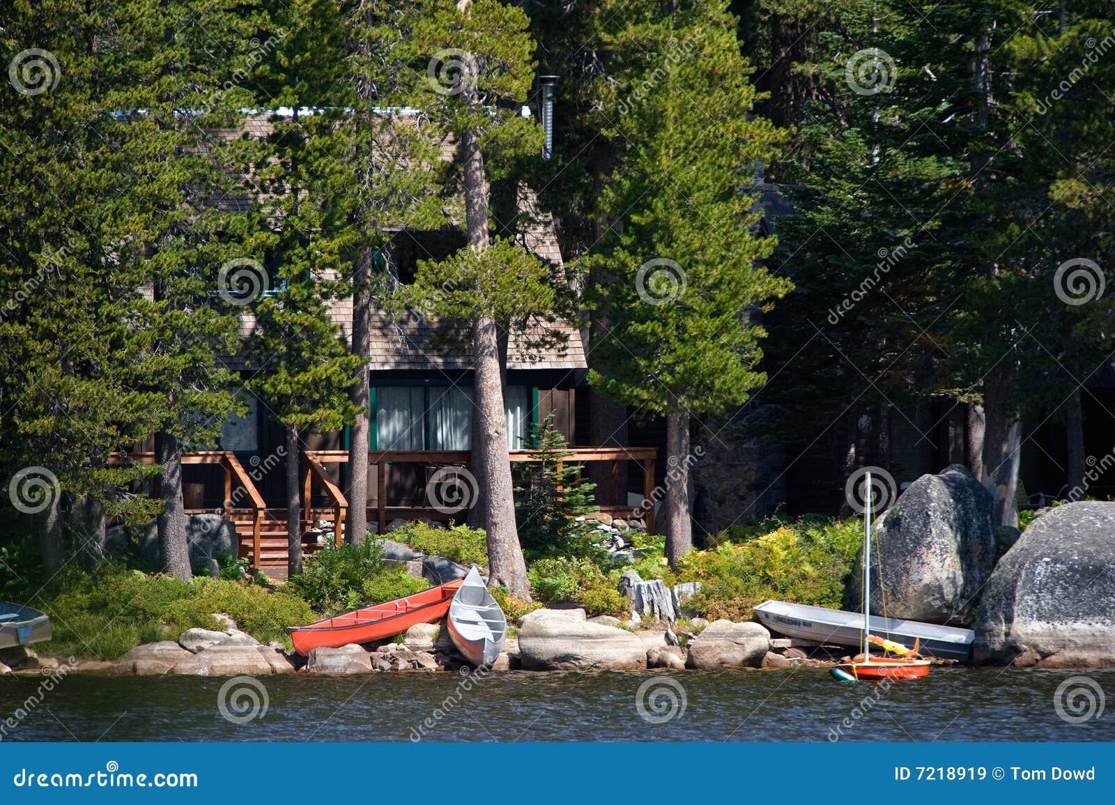 Log cabin by lake stock image. Image of architectural - 7218919