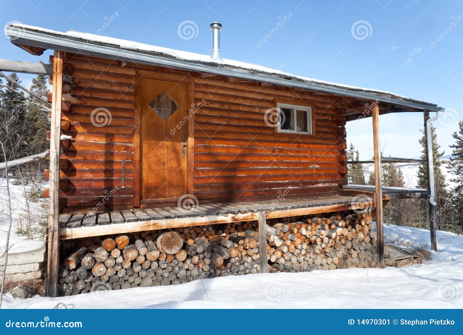 Log Cabin in winter stock image. Image of adventure, house - 14970301