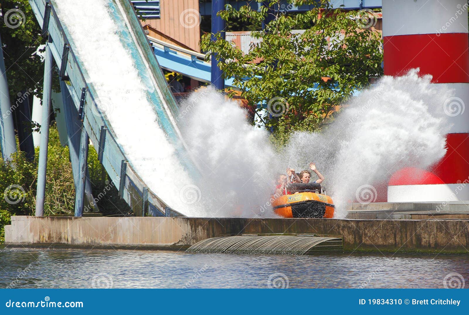 Log flume fairground ride editorial image. Image of thrill - 19834310