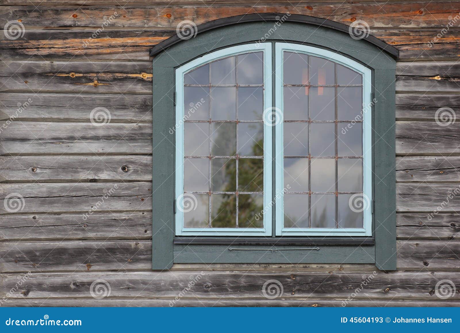 762 Edge Log House Stock Photos - Free & Royalty-Free Stock Photos from ...