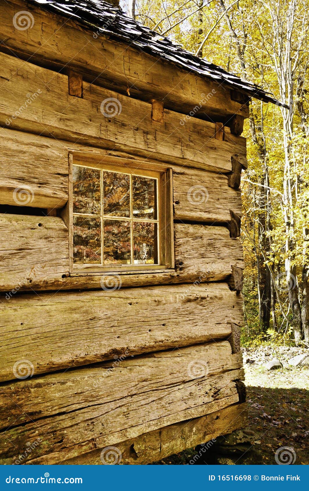 Log house in fall stock photo. Image of wooden, mountain - 16516698