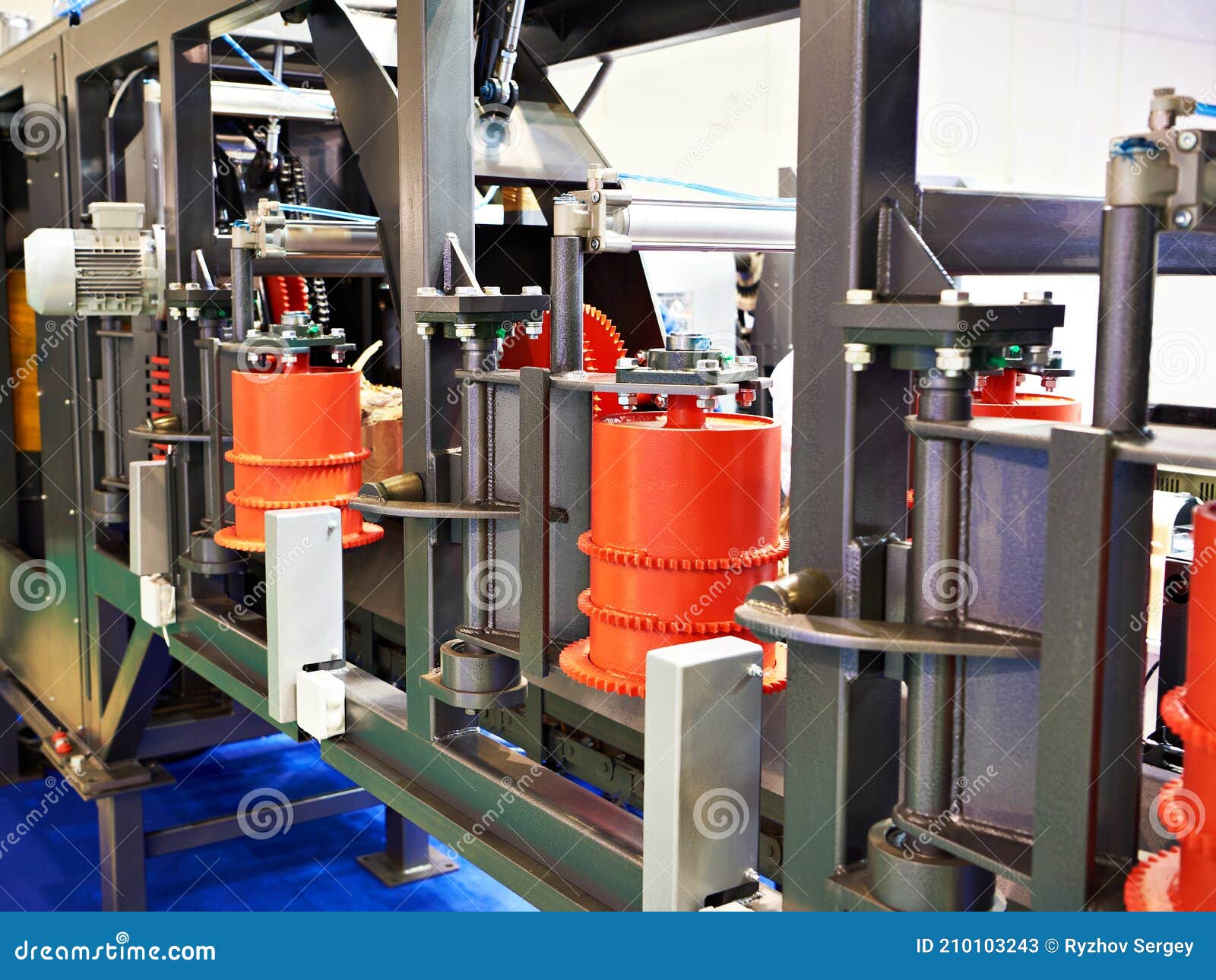 Log sawing machine stock image. Image of timber, saws - 210103243