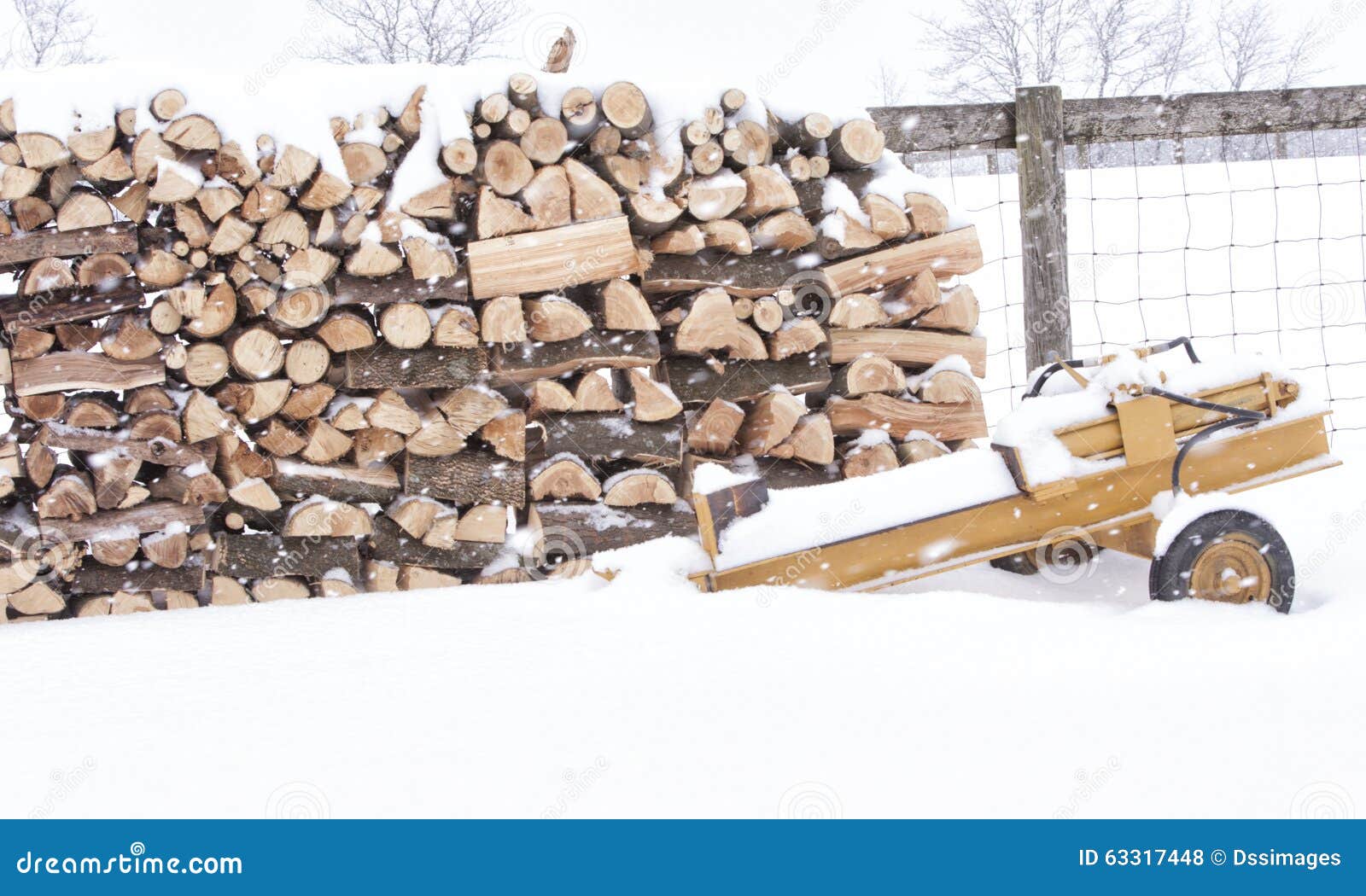 21,116 Snow Log Stock Photos - Free & Royalty-Free Stock Photos from ...