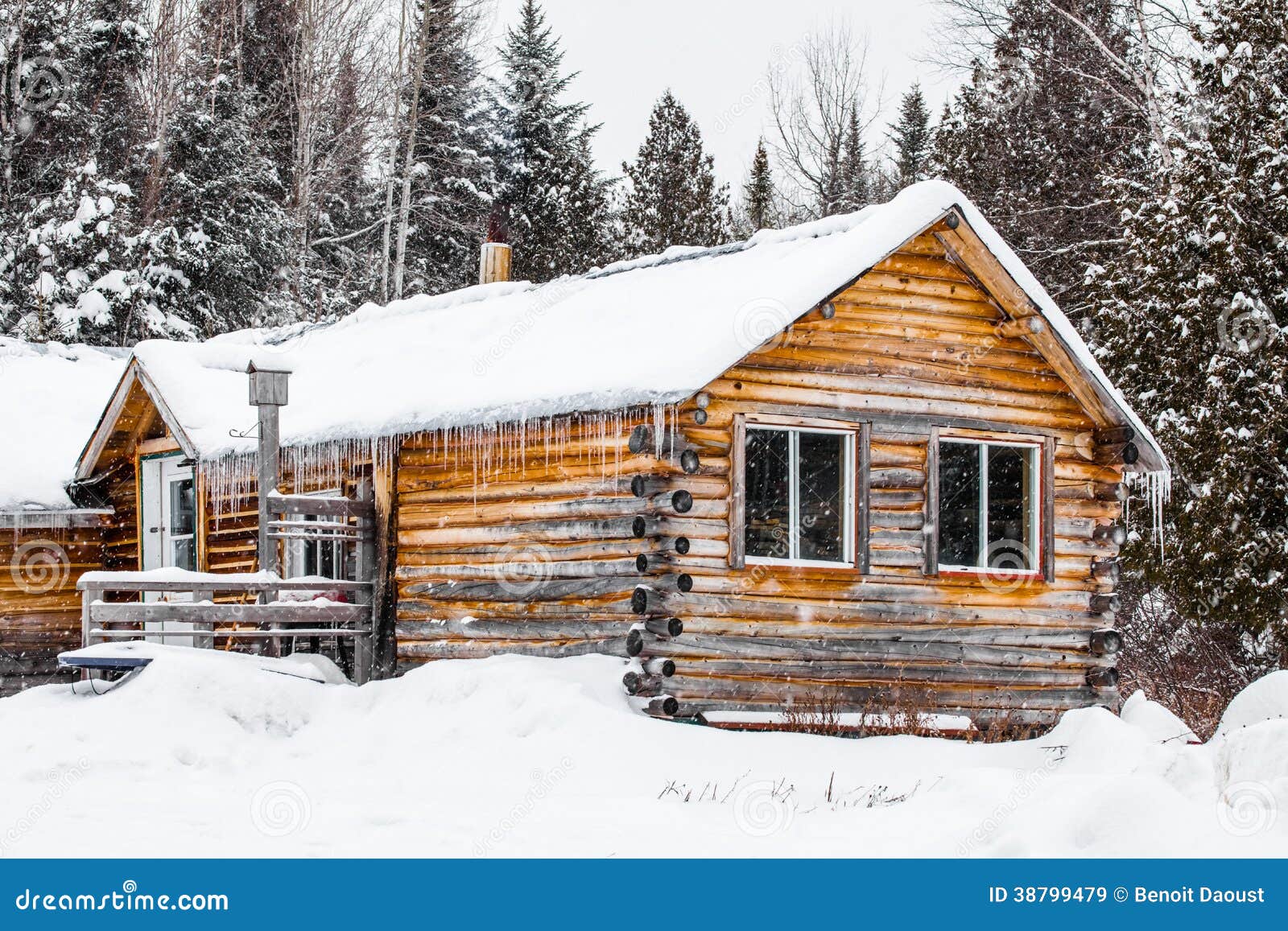 Log Wood Chalet in Quebec, Canada Stock Image - Image of homestead ...