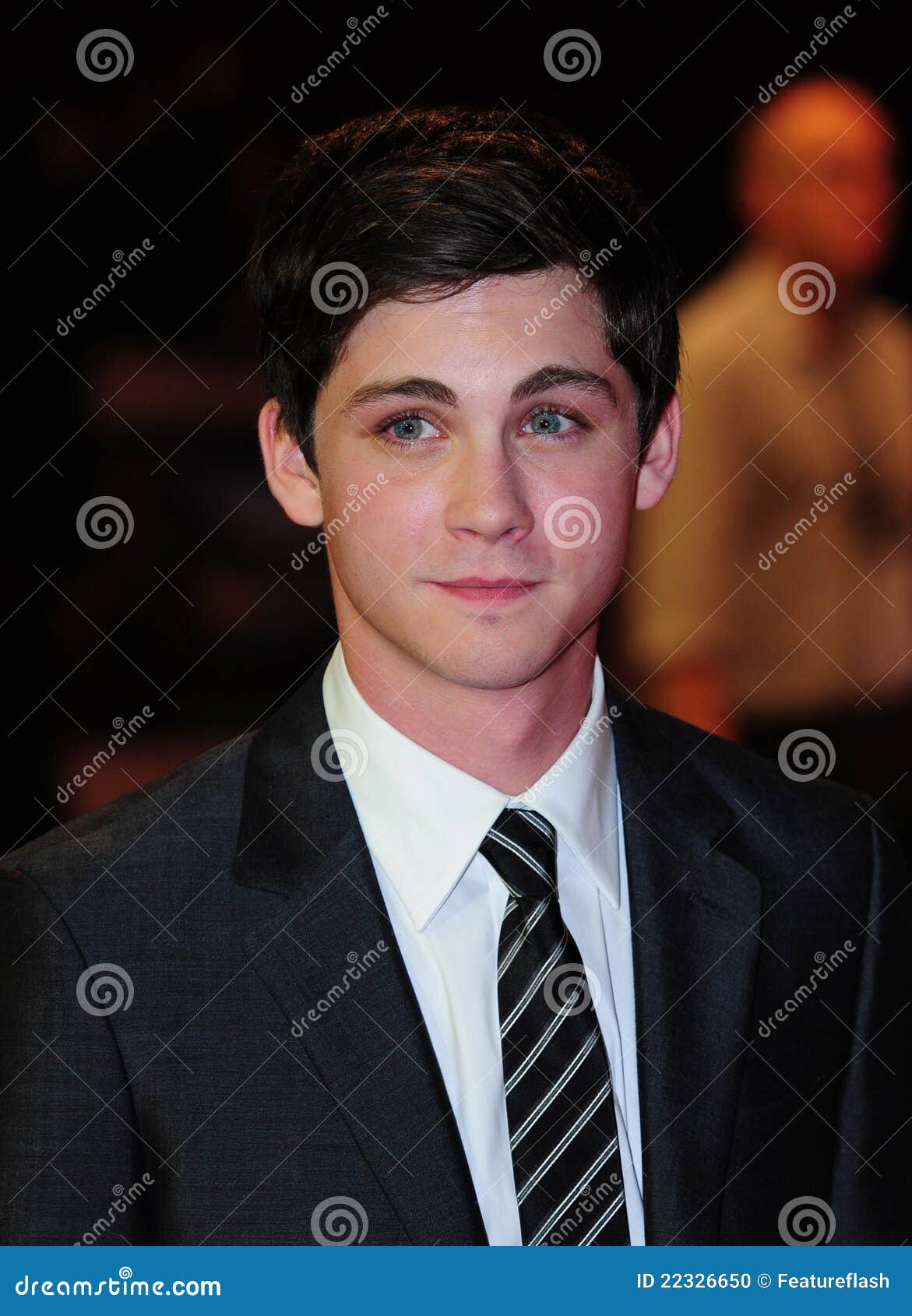 Logan Lerman, Masi Oka, Hiroyuki Sanada, Brian Tyree Henry, Bad Bunny ...