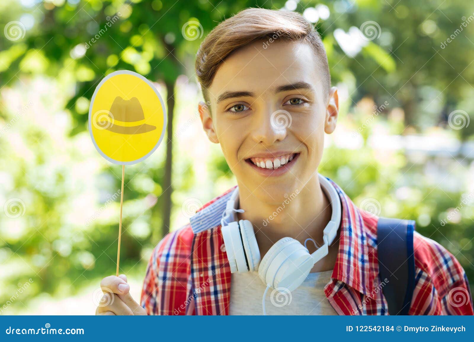 Smiling Student Thinking Logically Using Technique of Thinking Hats ...