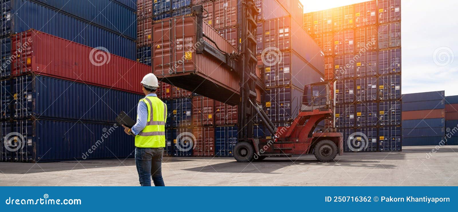 Logistic Export Import Concept Stock Photo - Image of freight, loading ...