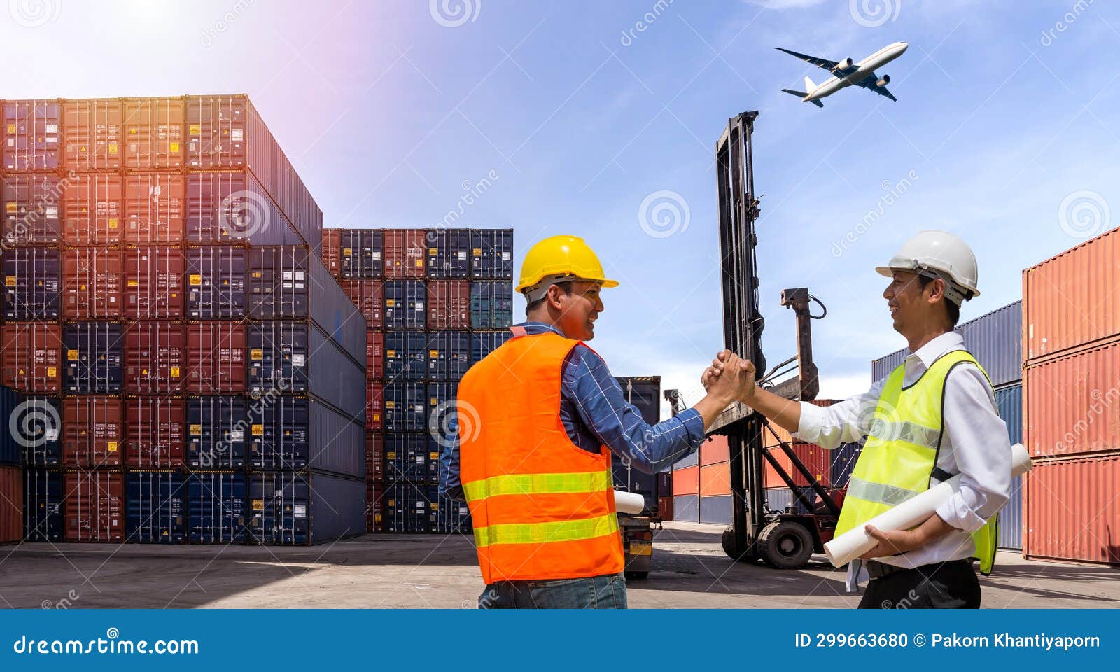 Logistic Export Import Concept Stock Photo - Image of loading ...