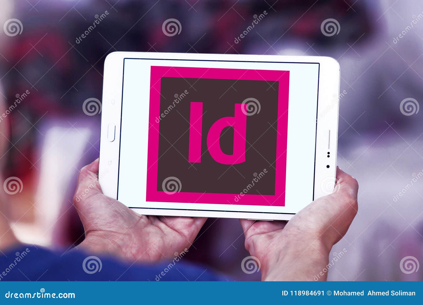 Adobe InDesign Program Logo Editorial Photo - Image of logo, icon ...