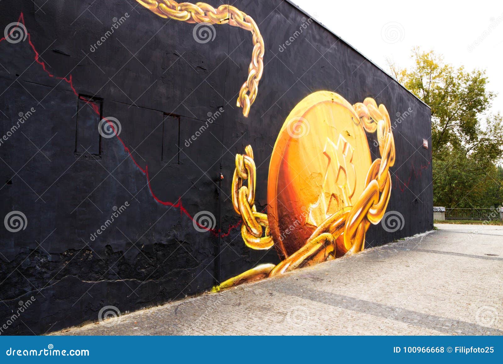 Logo bitcoin and chain editorial stock photo. Image of golden - 100966668