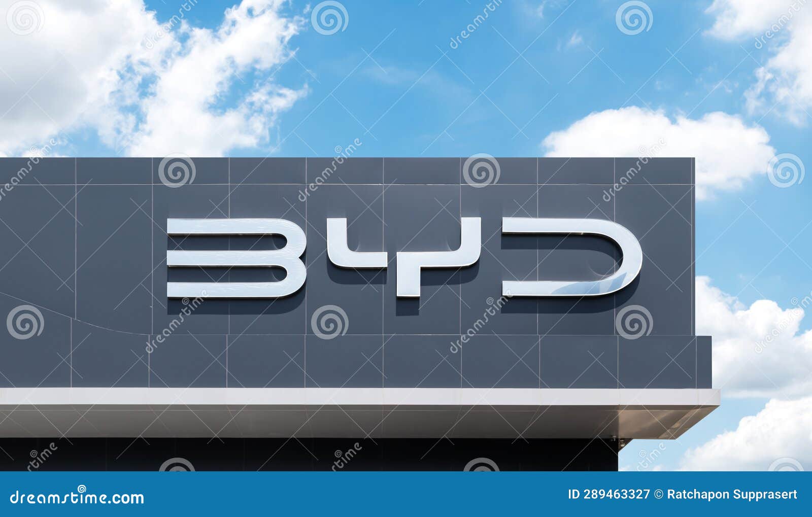 Logo BYD on Buliding with Blue Sky Background Editorial Photography ...