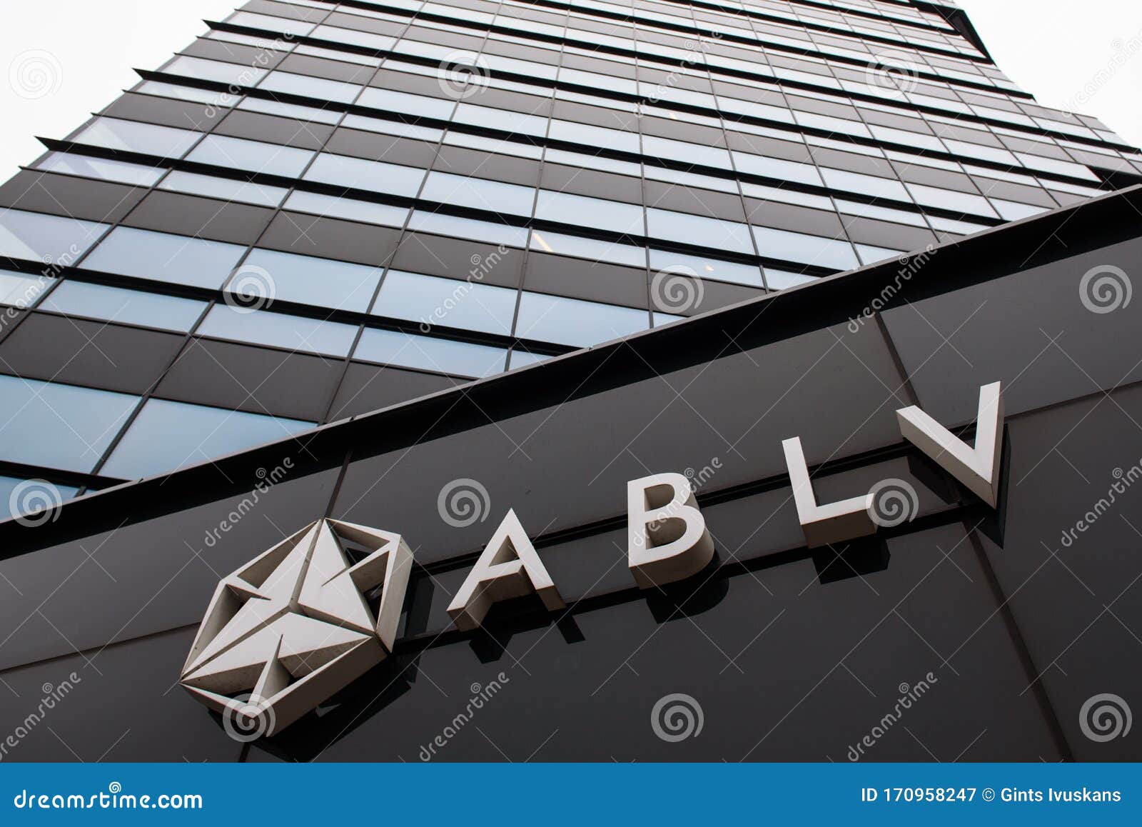 Logo de ABLV Bank fotografía editorial. Imagen de edificio - 170958247