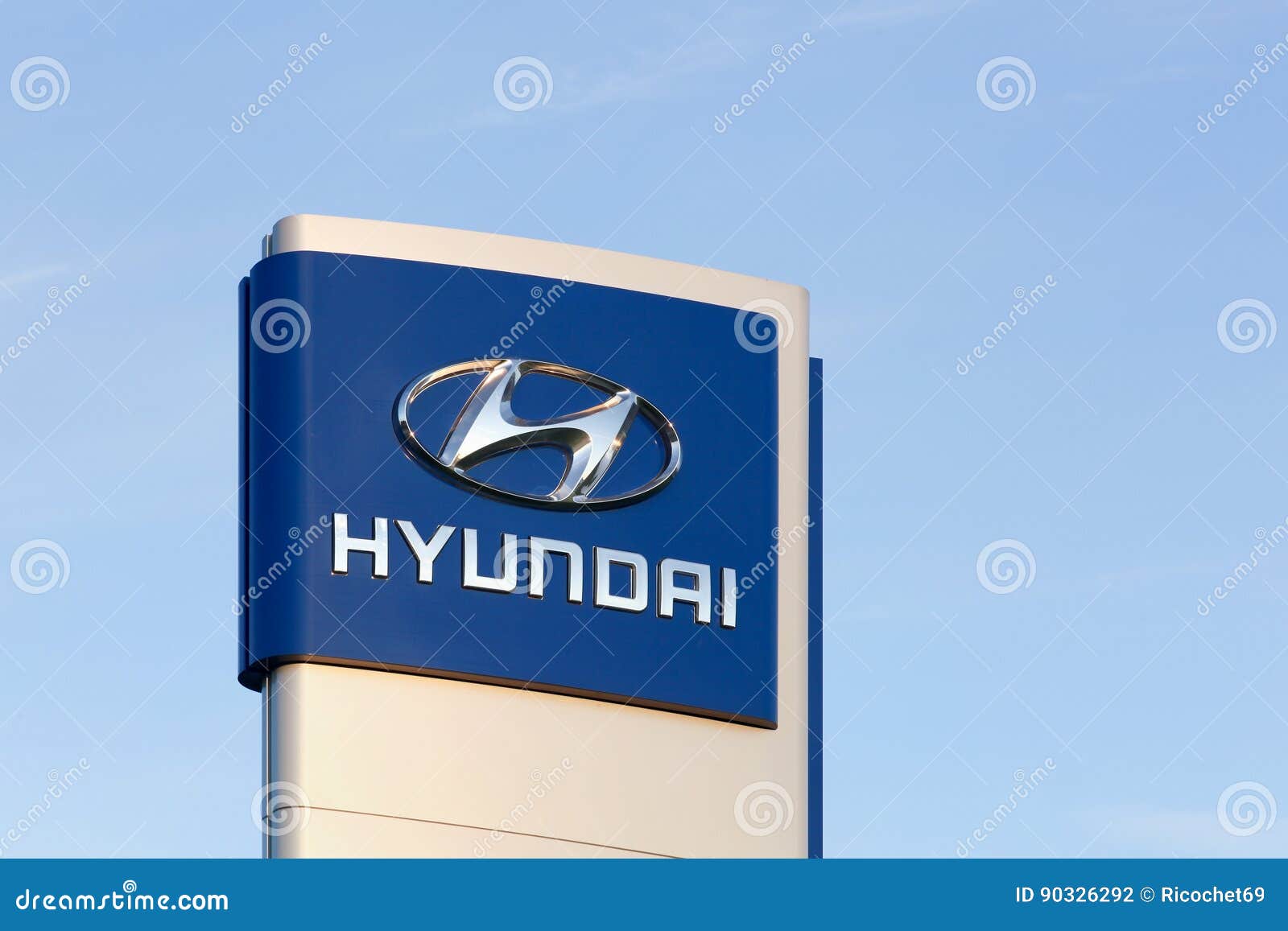 Logo De Hyundai Sur Un Panneau Photographie éditorial - Image du seoul ...