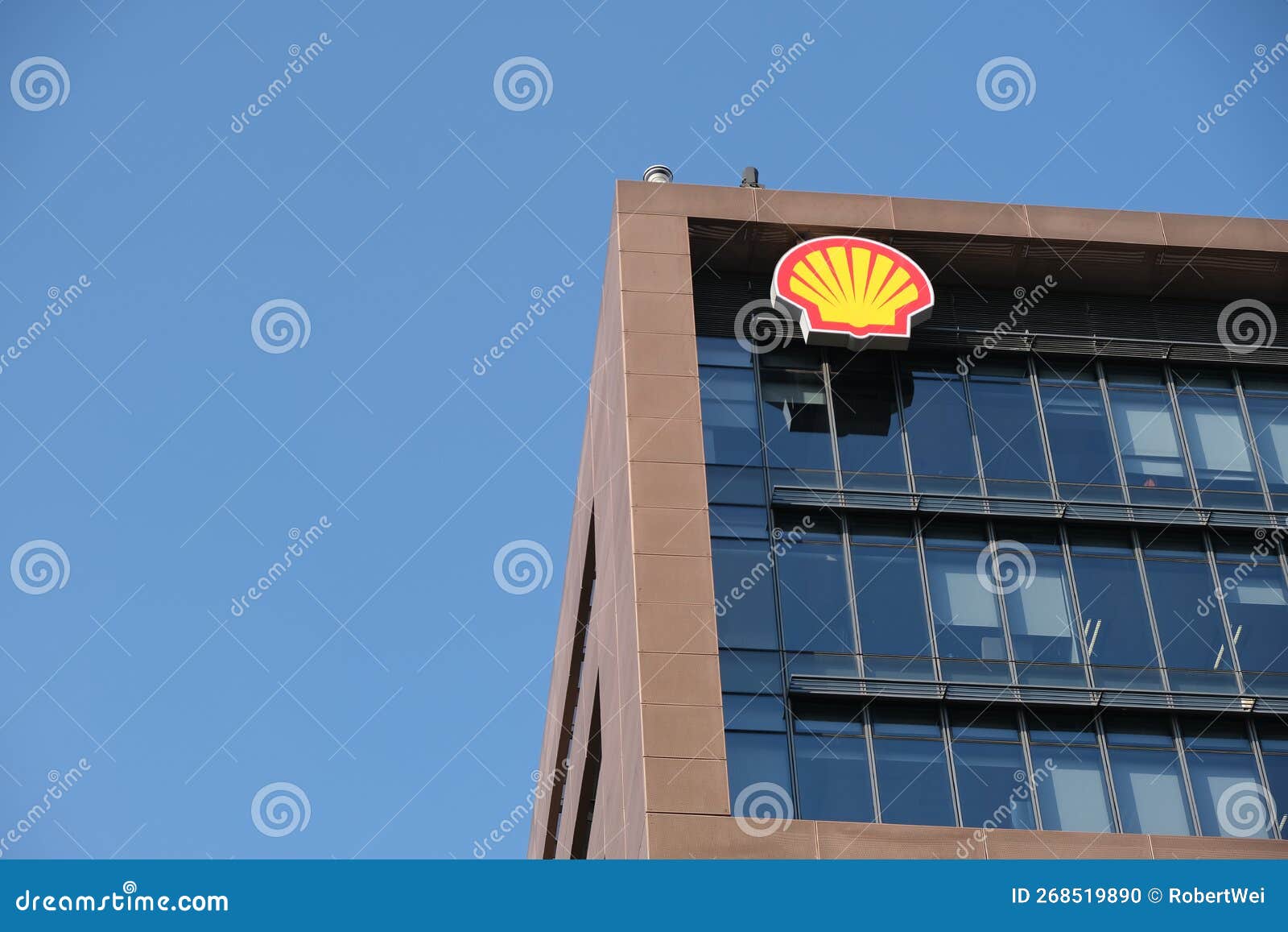 Logo De La Compañía Shell Plc En El Edificio De Oficinas Imagen editorial - Imagen de edificio ...