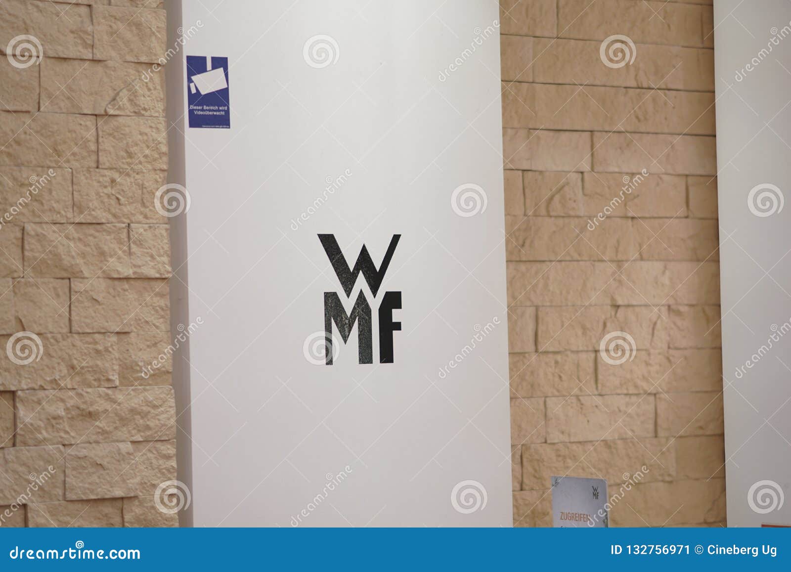 Logo de WMF photo éditorial. Image du constructeur, marque - 132756971
