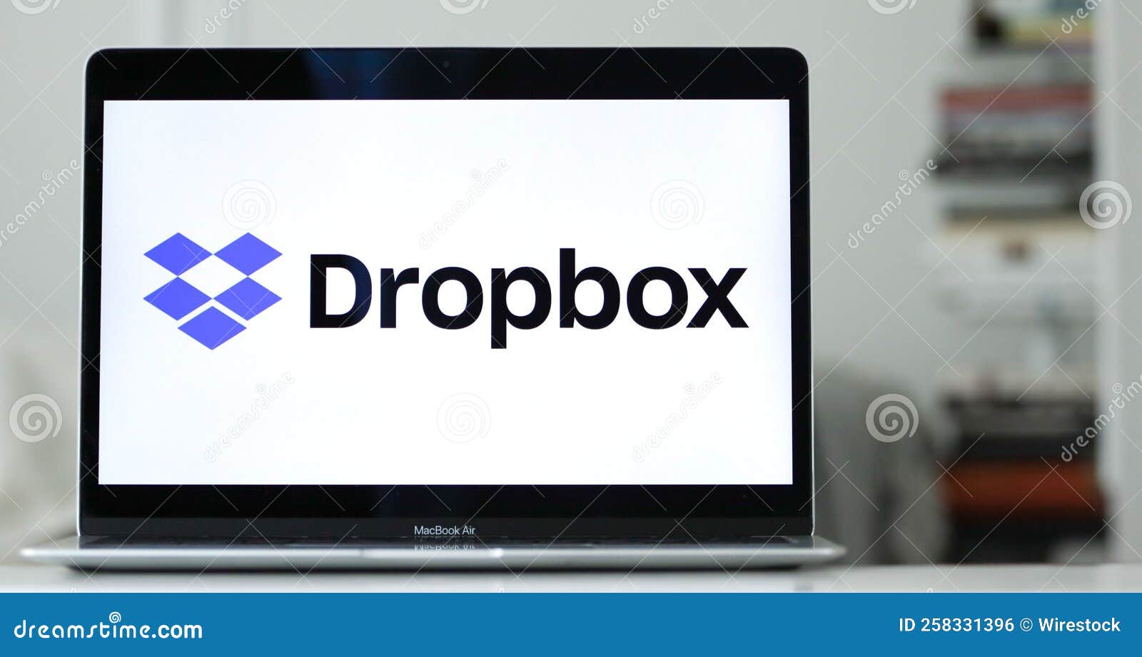 Logo of Dropbox on the Laptop Screen. Editorial Photo - Image of sign ...