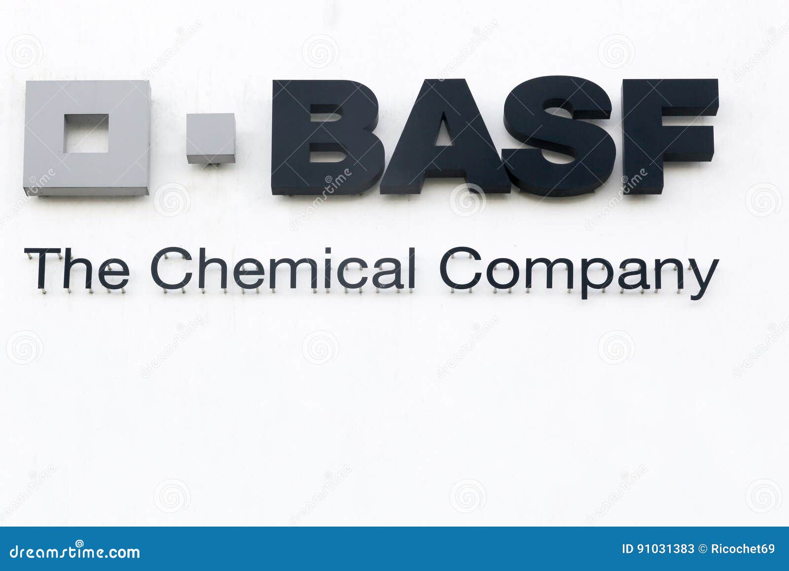 Logotipo Da BASF Em Uma Parede Foto de Stock Editorial - Imagem de ...