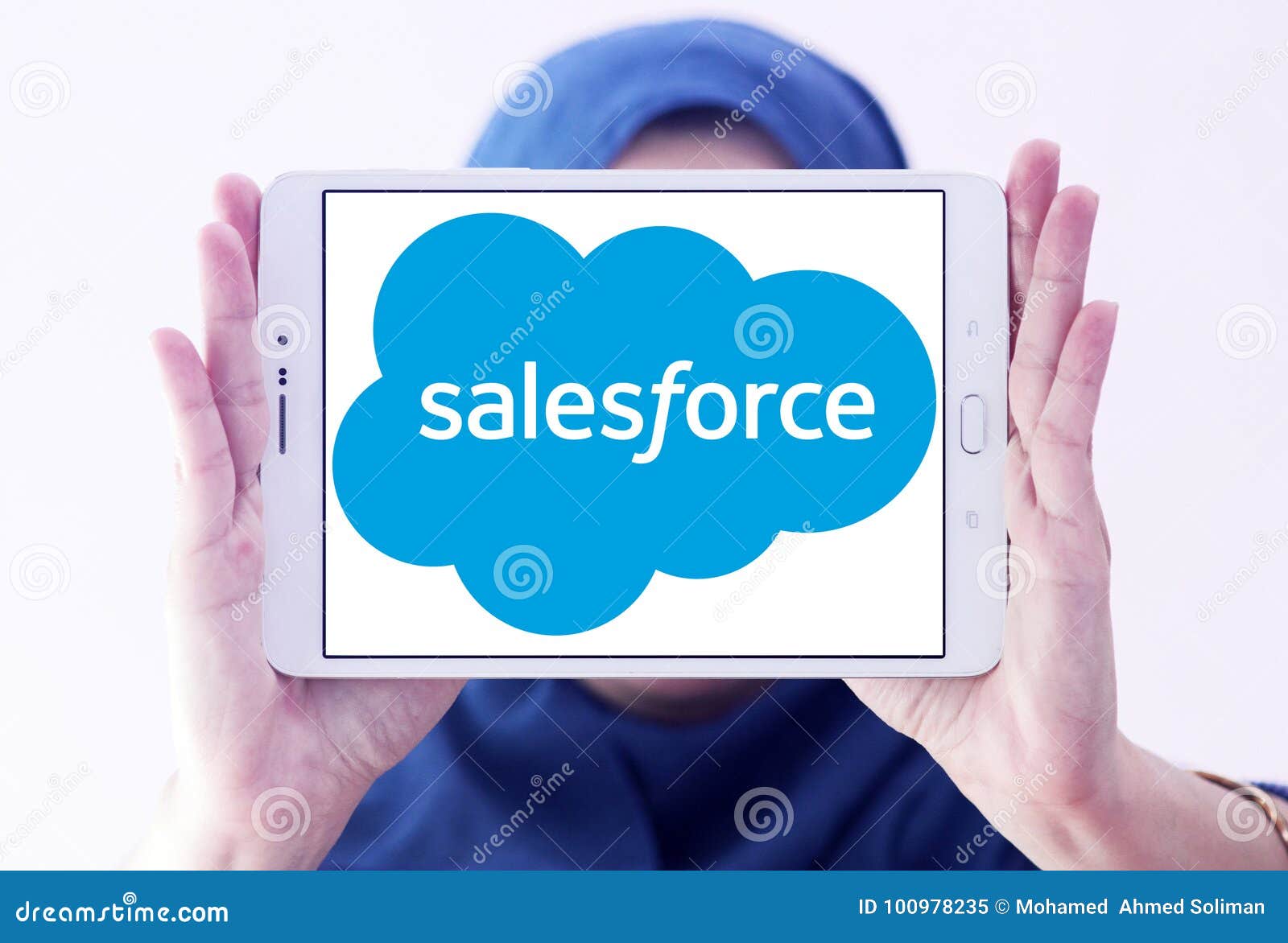 Logotipo Da Empresa De Salesforce Imagem Editorial - Imagem de através ...