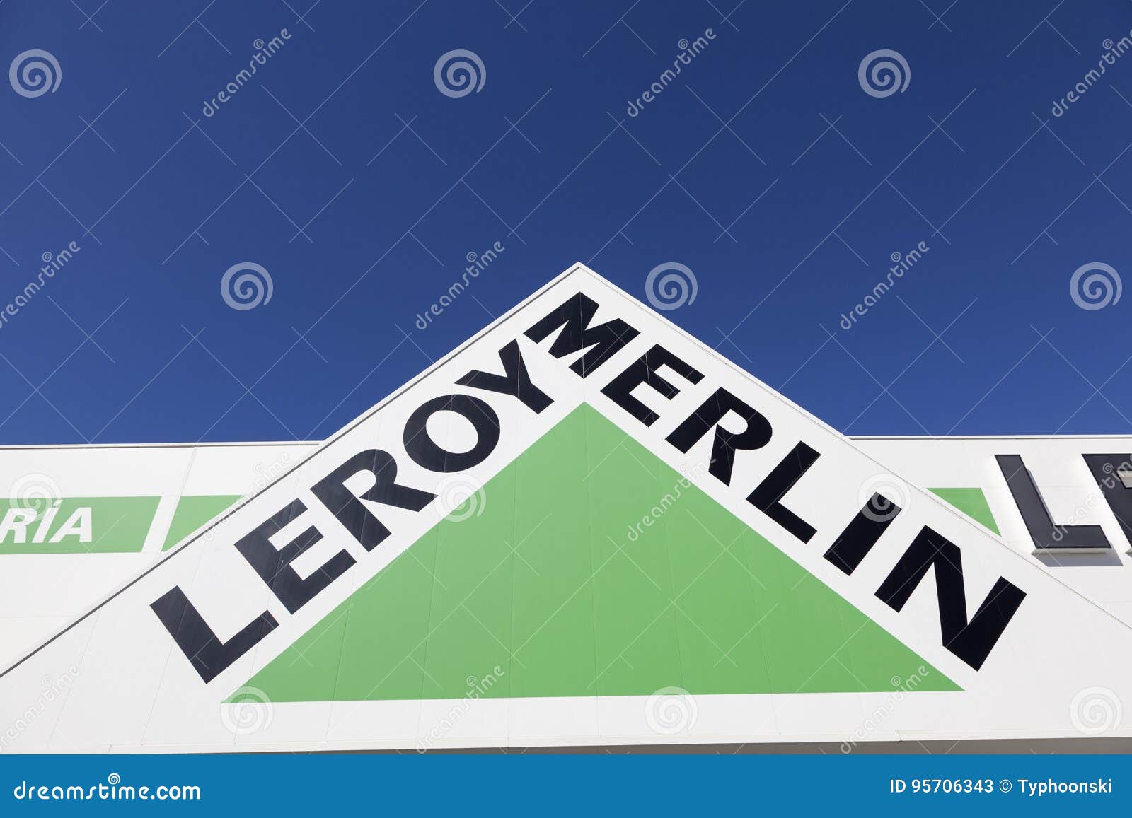 Logotipo Da Loja De Ferragens De Leroy Merlin Foto de Stock Editorial ...