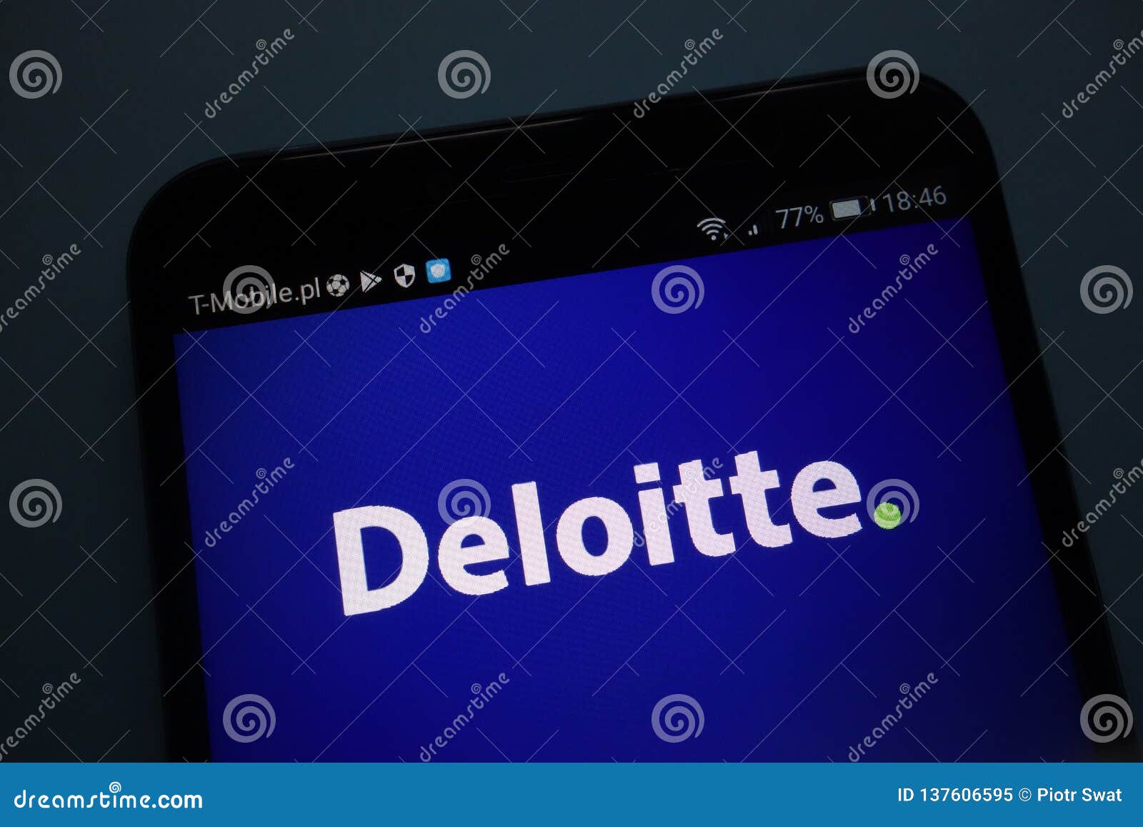 Logotipo De Deloitte En Smartphone Imagen editorial - Imagen de ...