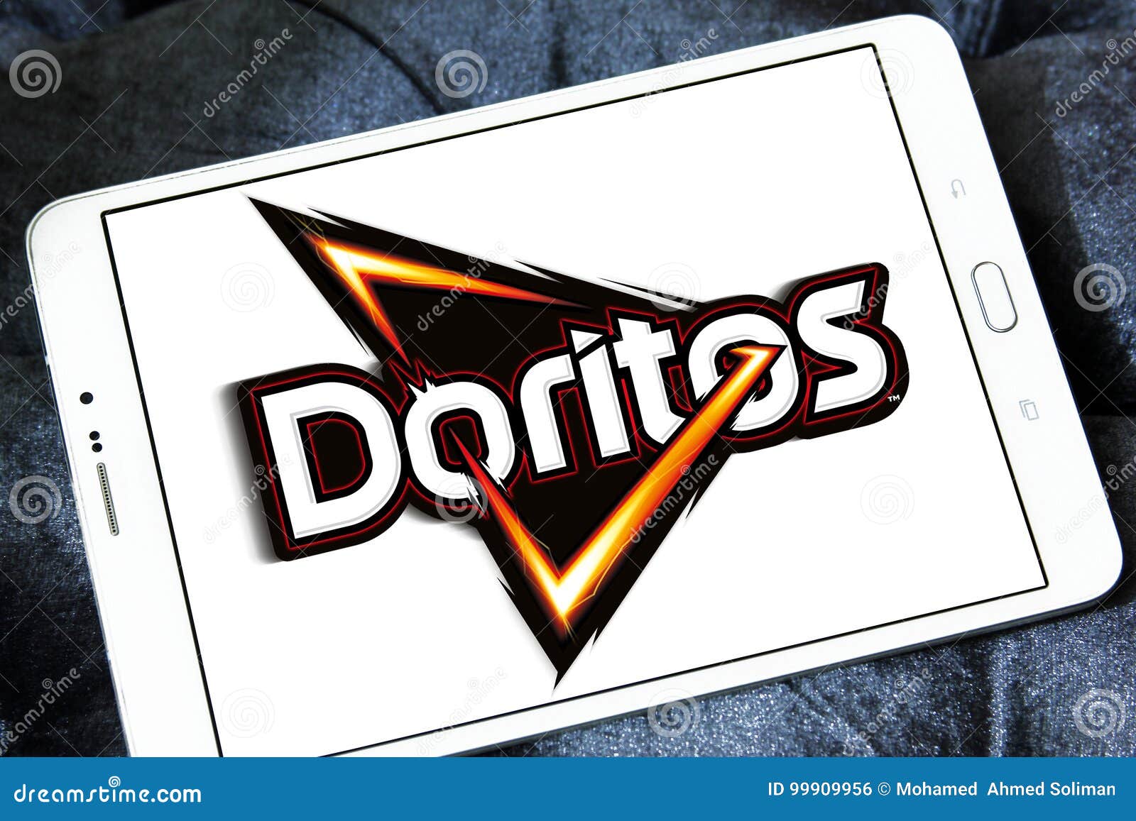 Logotipo De La Marca De Doritos Foto editorial - Imagen de ilustrativo ...
