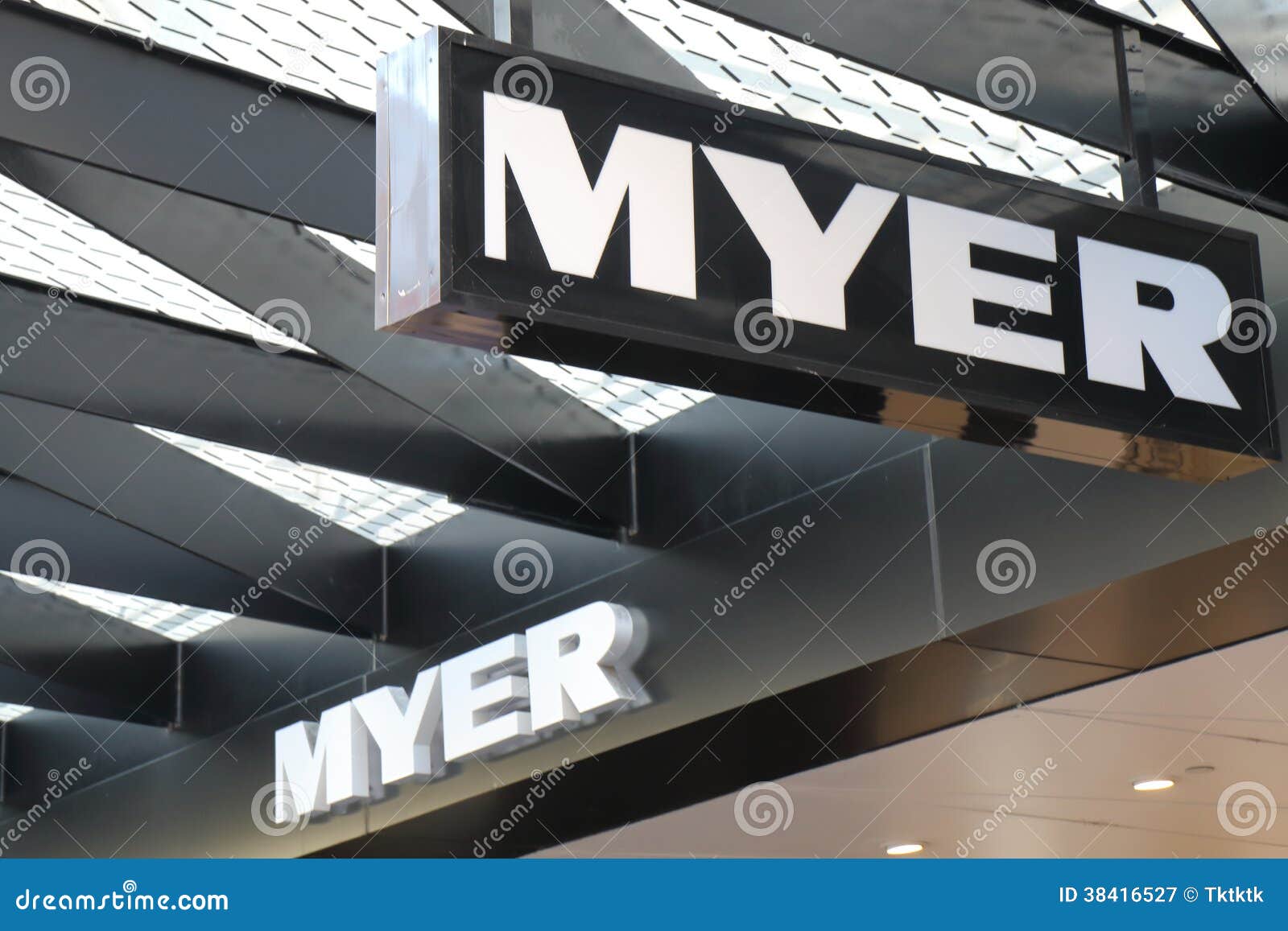 Logotipo de Myer fotografía editorial. Imagen de recorrido - 38416527