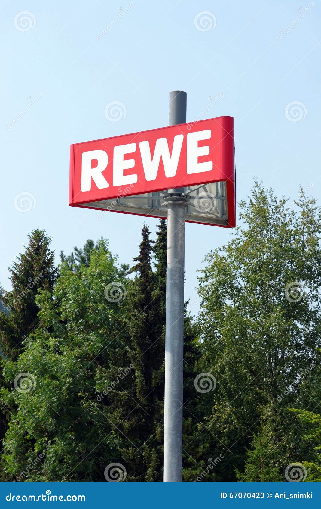 Logotipo de Rewe imagen editorial. Imagen de edificio - 67070420