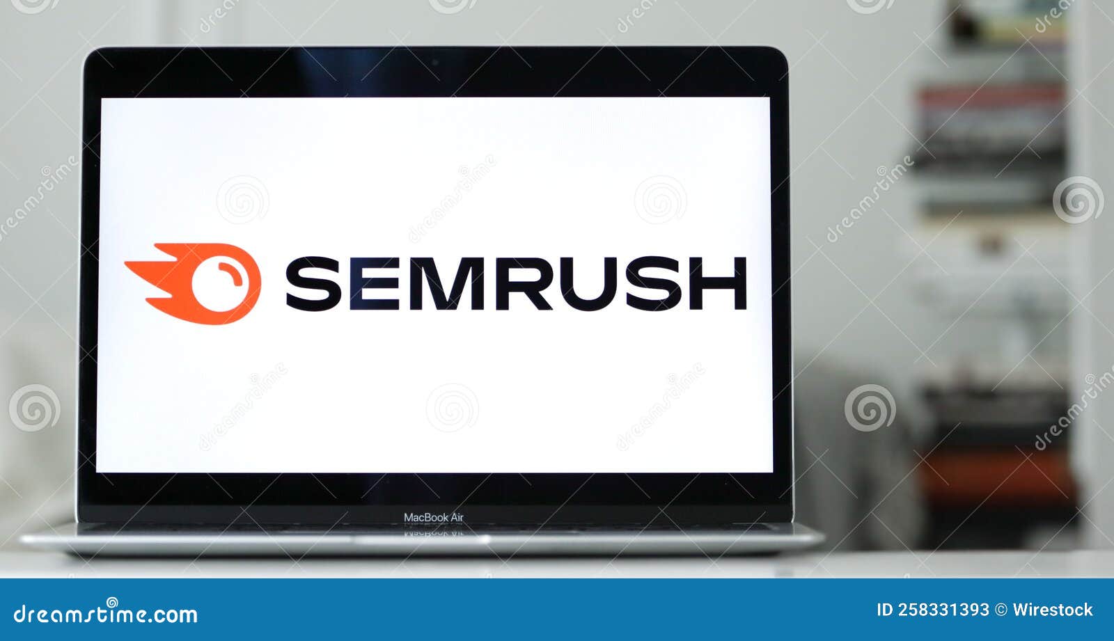 Logotipo De Semrush Na Tela Do Laptop. Foto de Stock Editorial - Imagem ...