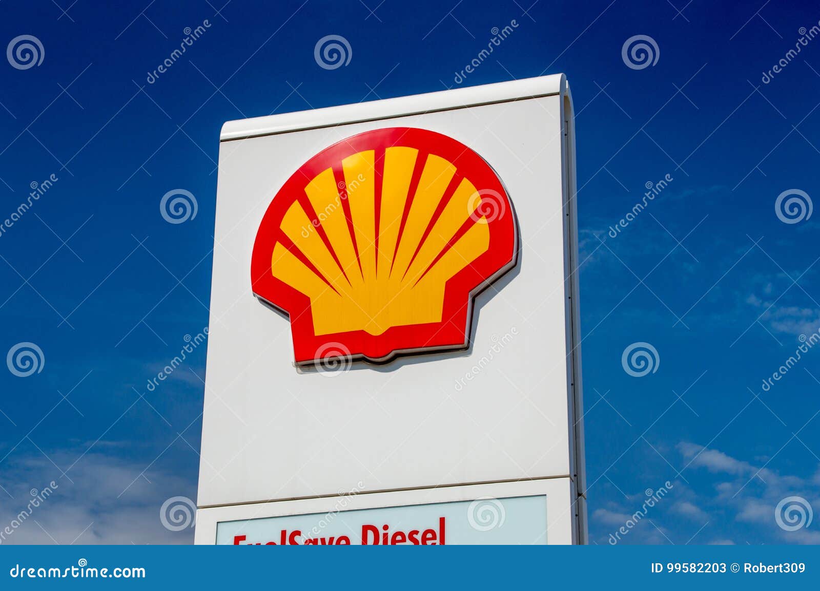 Logotipo De Shell No Posto De Gasolina Foto de Stock Editorial - Imagem ...