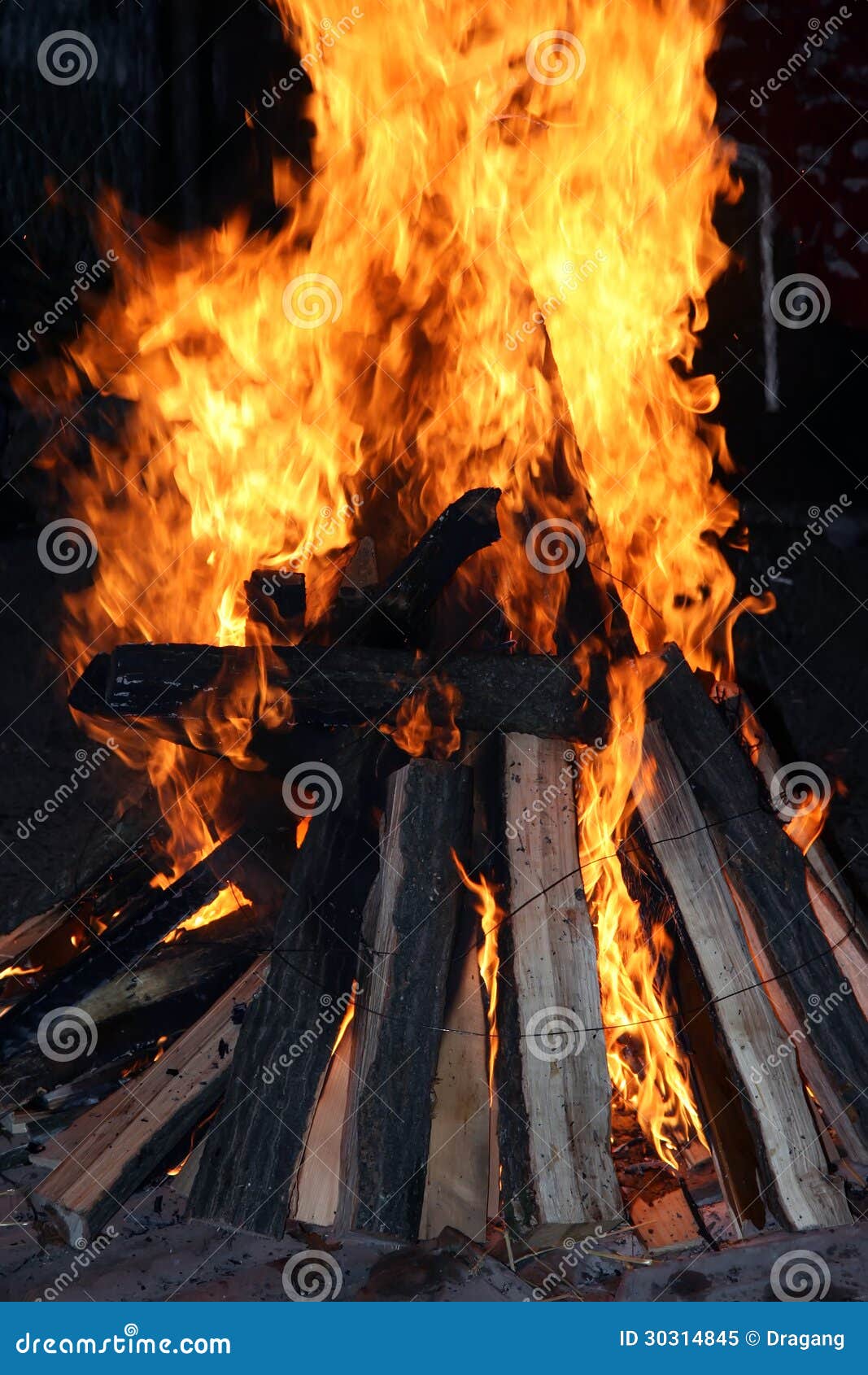Log in flame stock image. Image of blazing, black, energy - 30314845