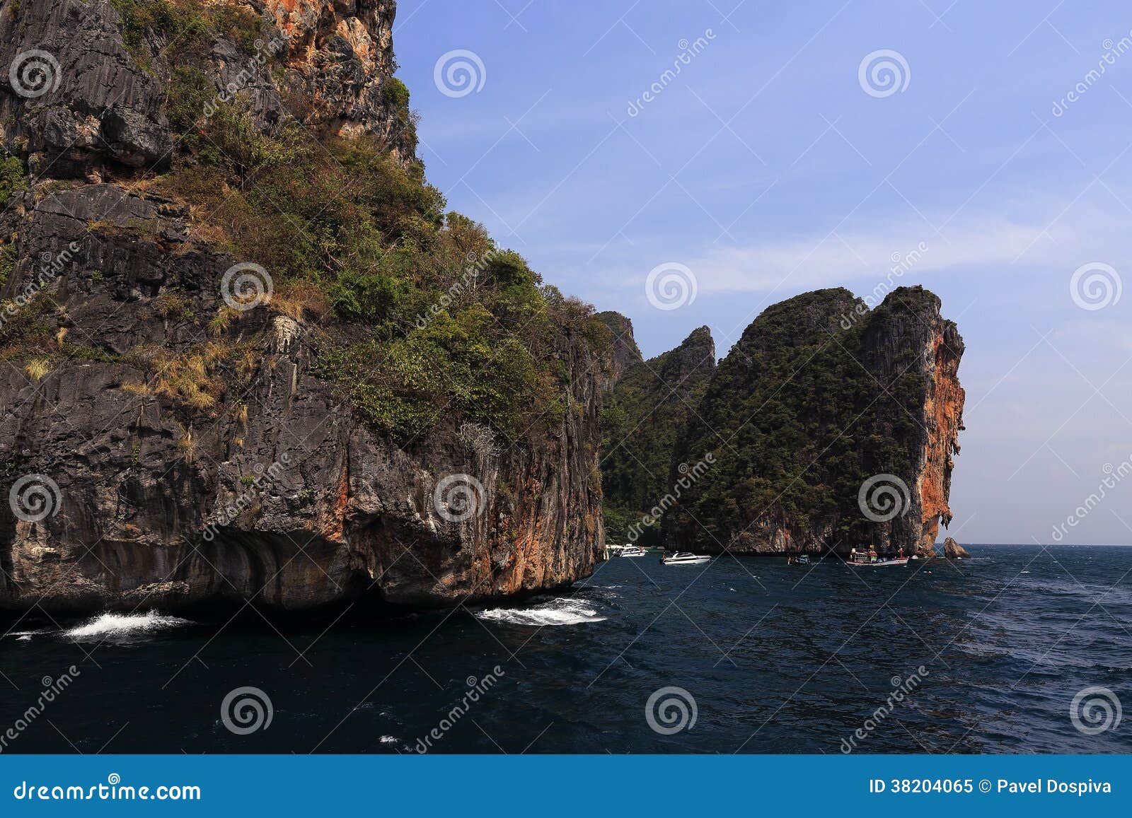 Loh Samah Bay, Island Phi Phi Leh, Thailand Stock Image - Image of ...