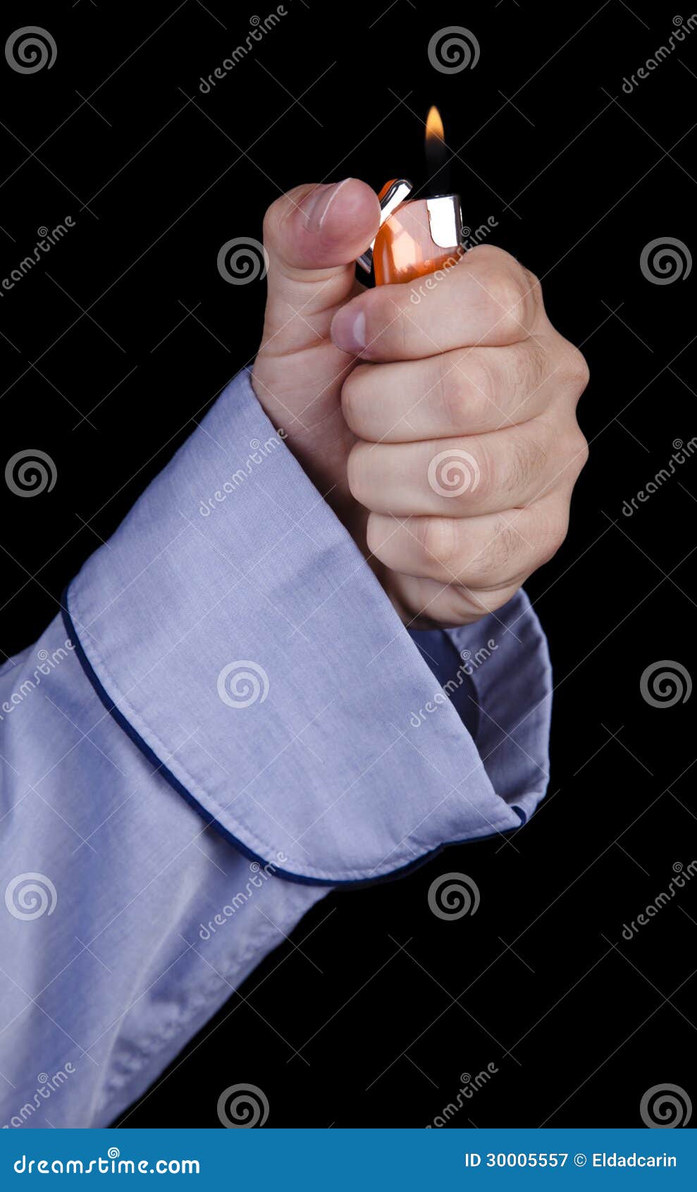 Lokalisierte Hand in Der Robe Ignisting Ein Feuerzeug Stockbild - Bild ...