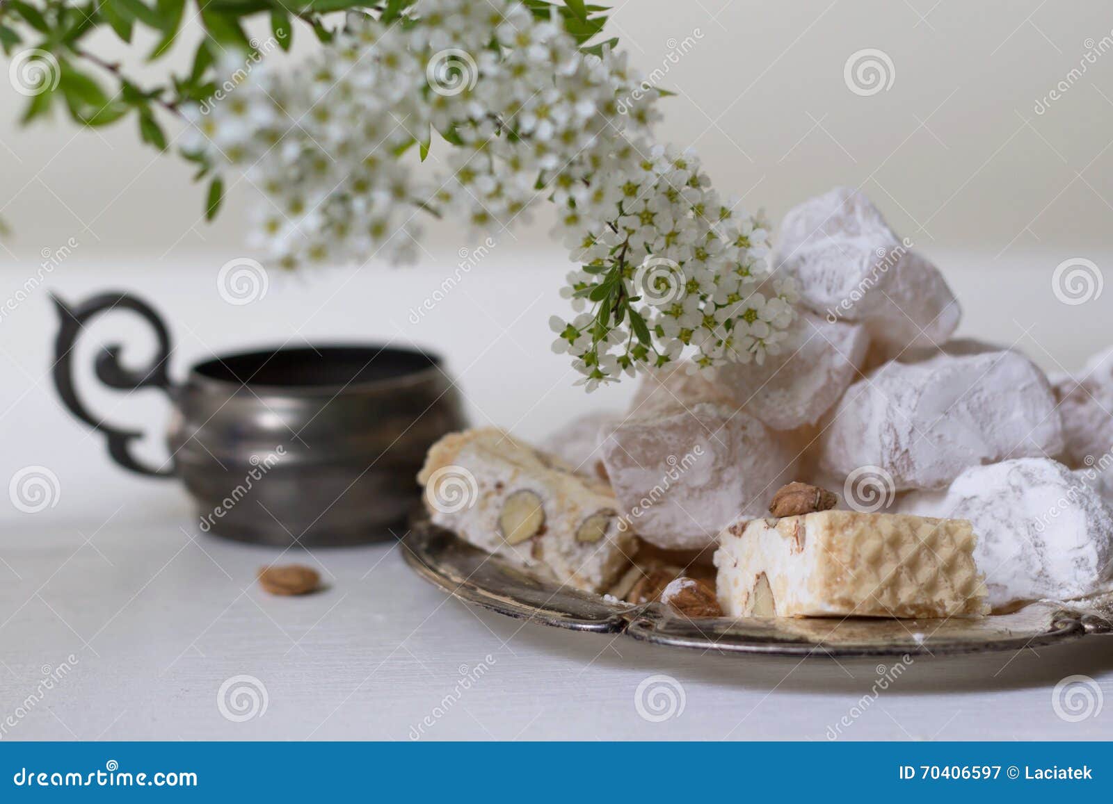 Lokum E Nougat - Dolci Turchi Immagine Stock - Immagine di mandorla ...