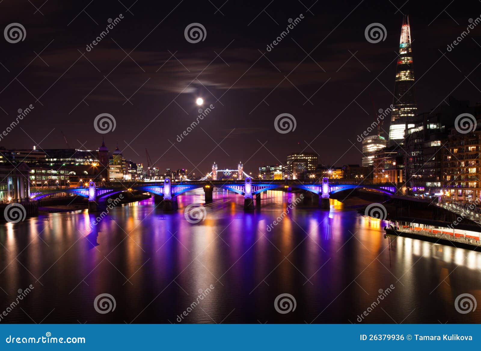 London 2012, Floodlit Bridges, Editorial Photo - Image of floodlight ...