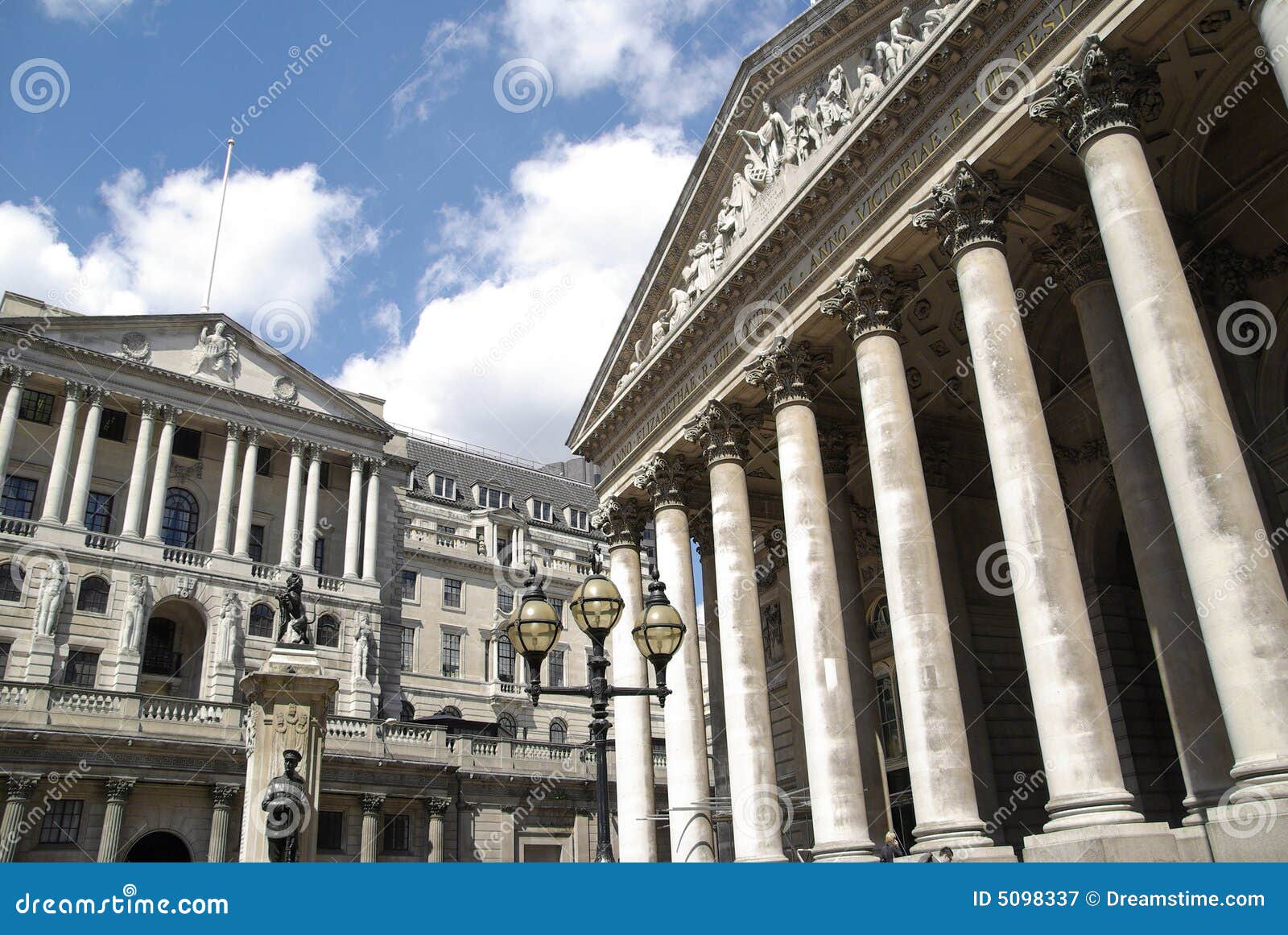 London stock image. Image of travel, colonnade, view, bank - 5098337