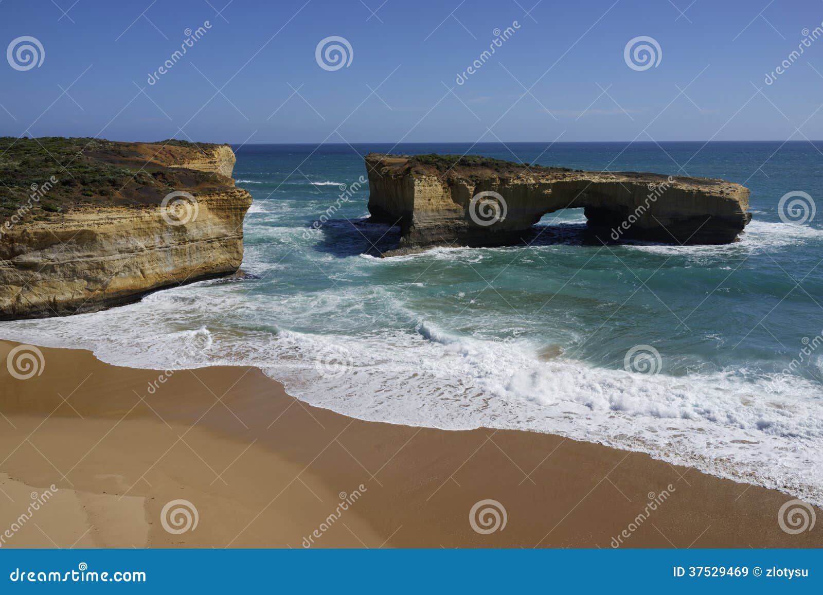 London Arch At Port Campbell National Park On The Great Ocean Road In ...
