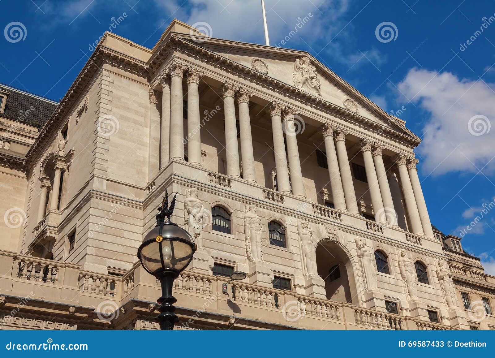 London Bank of England in Threadneedle Street. Stock Image - Image of ...