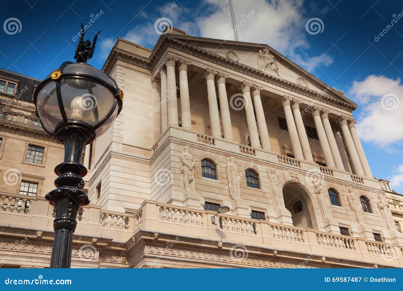 London Bank of England in Threadneedle Street. Stock Image - Image of ...