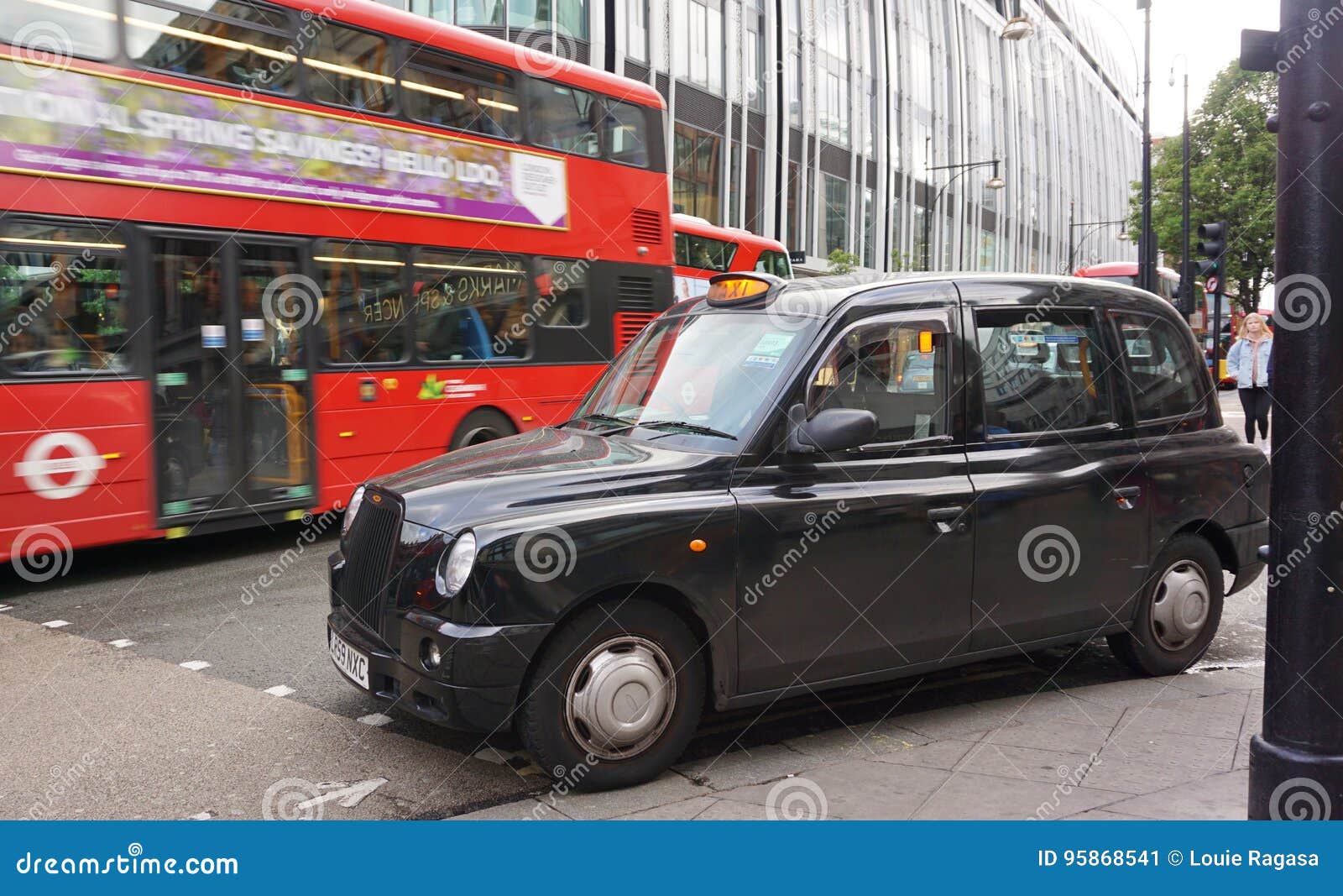 London Black Cab editorial photo. Image of culture, black - 95868541