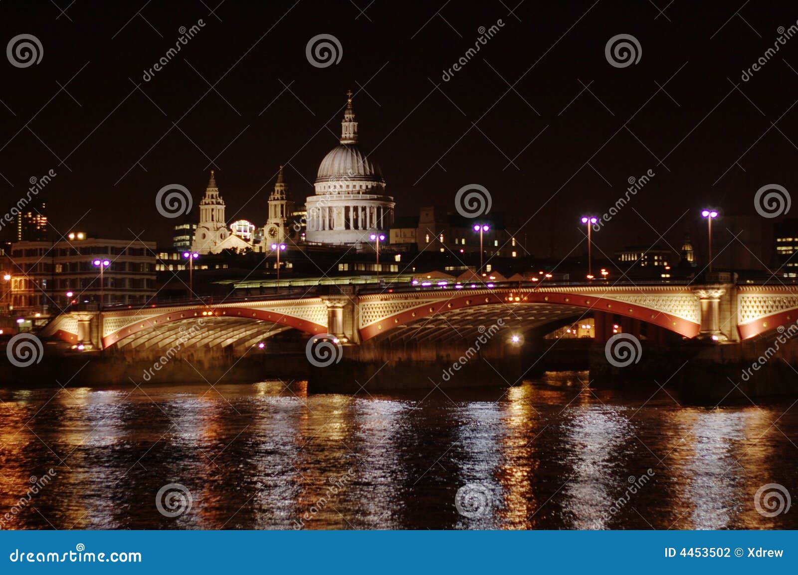 LONDON CITY - NIGHT SCENE stock photo. Image of scene - 4453502