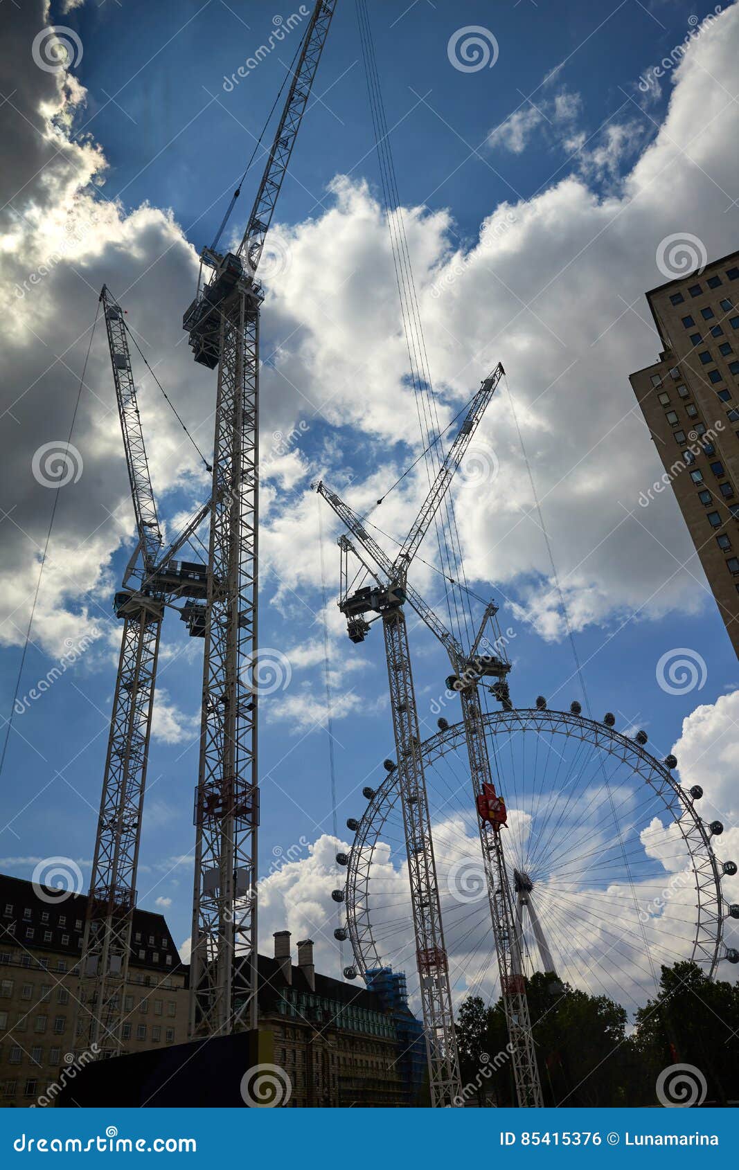 London with Construction Cranes Downtown Editorial Photo - Image of ...