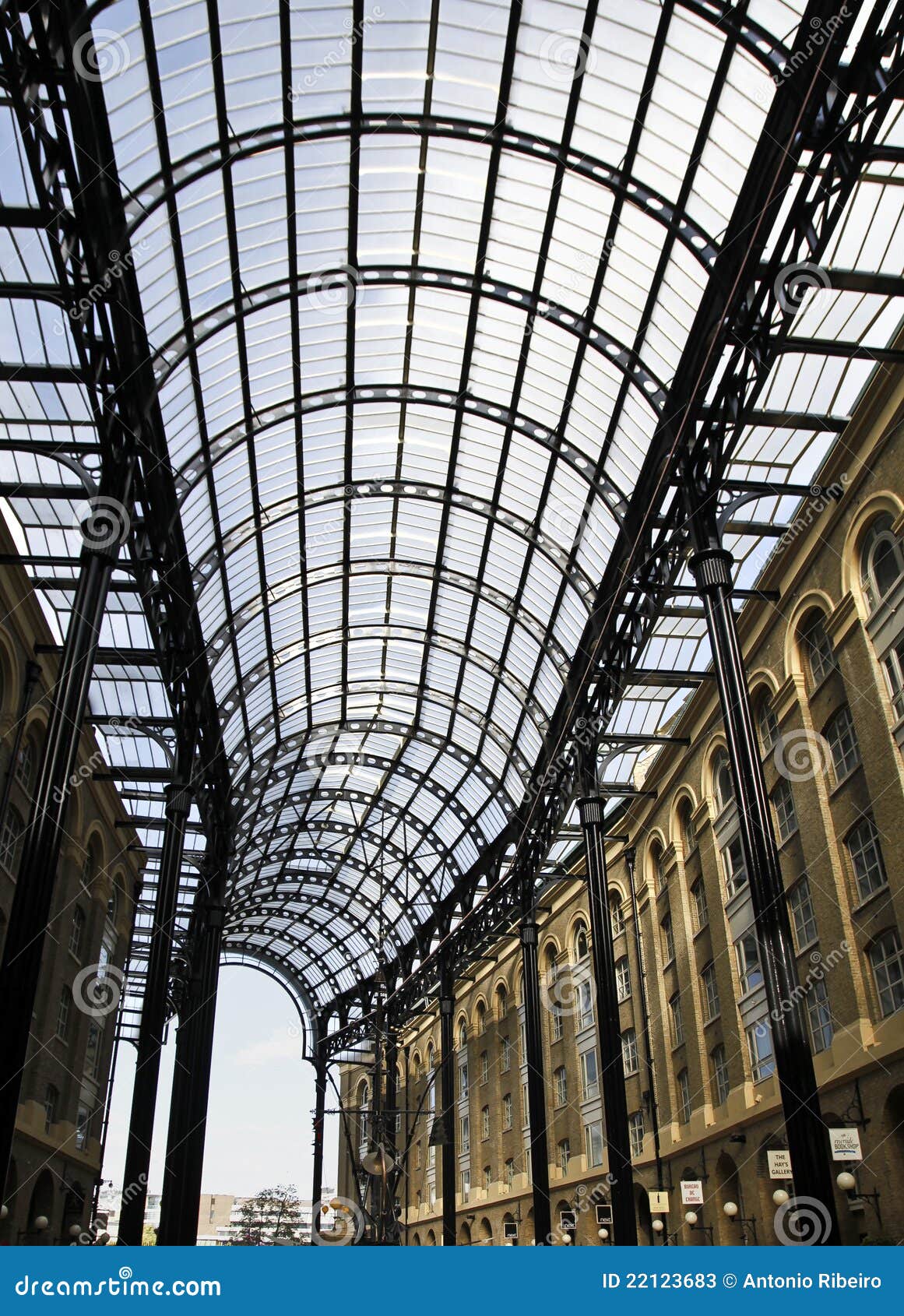 London Covered Arcade stock image. Image of britain, hallway - 22123683