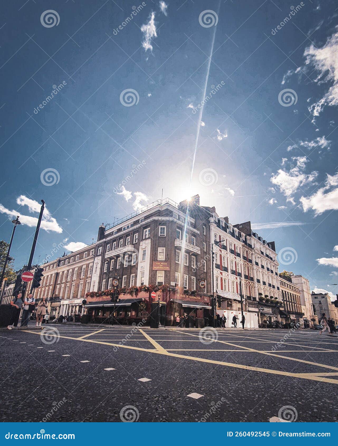 London Crossing and English Pub Editorial Image - Image of landmark ...