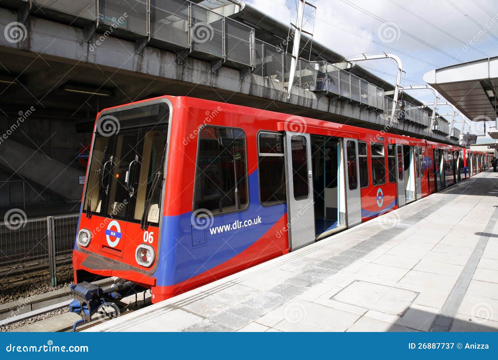 London DLR editorial photography. Image of train, docklands - 26887737